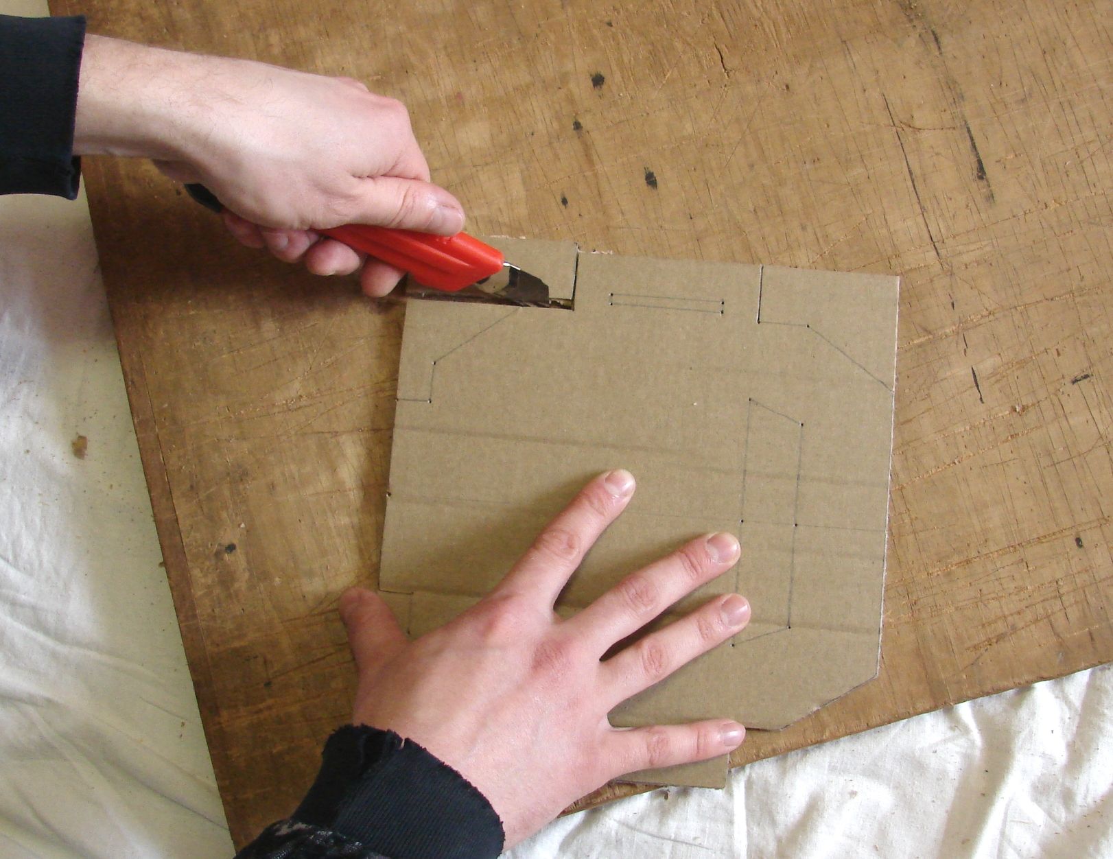 Cardboard Tool Bag : 8 Steps (with Pictures) - Instructables