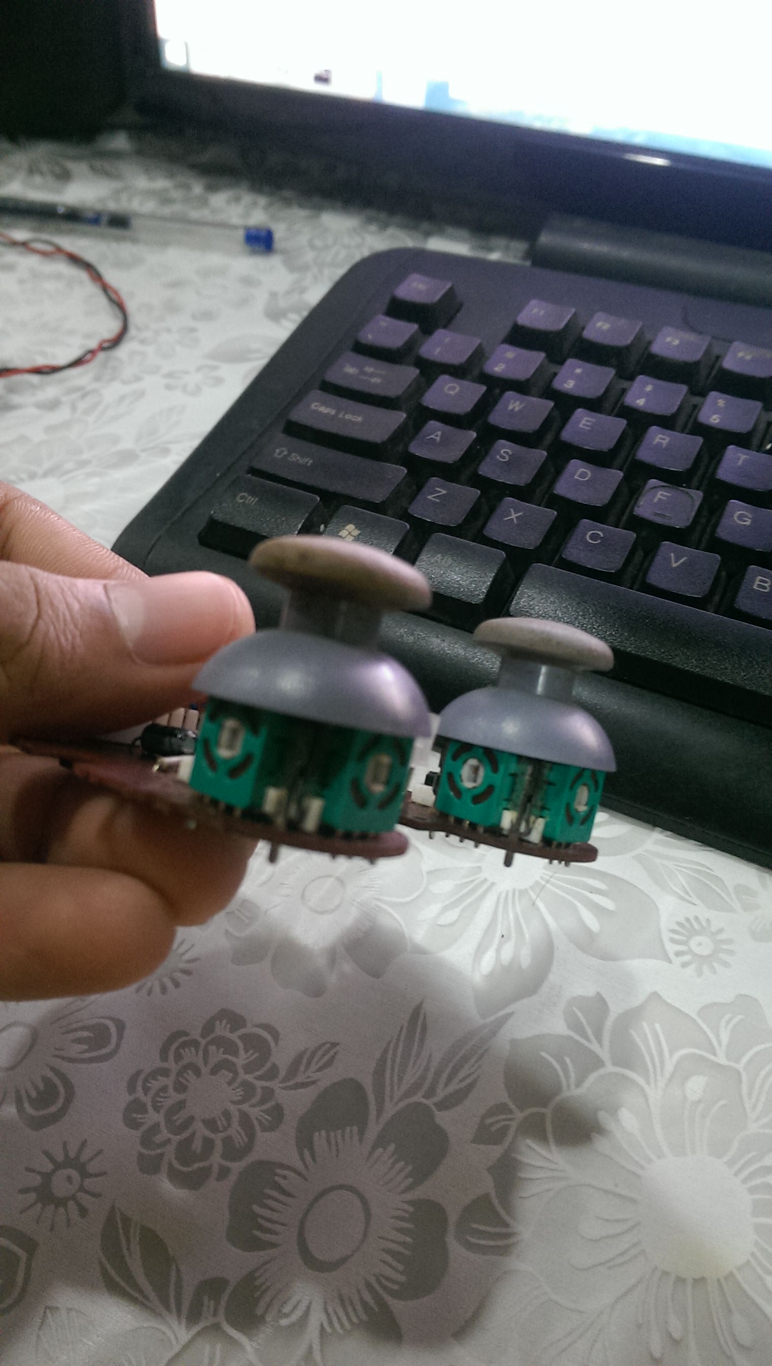 Arduino Thumbstick Controlling Computer Cursor : 7 Steps - Instructables