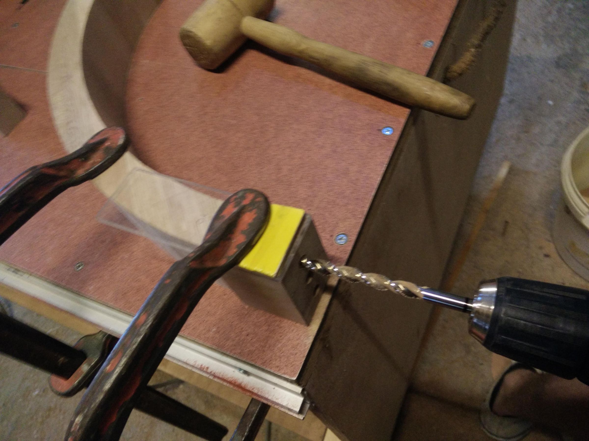 How to Make a Round Window Frame : 6 Steps (with Pictures) - Instructables