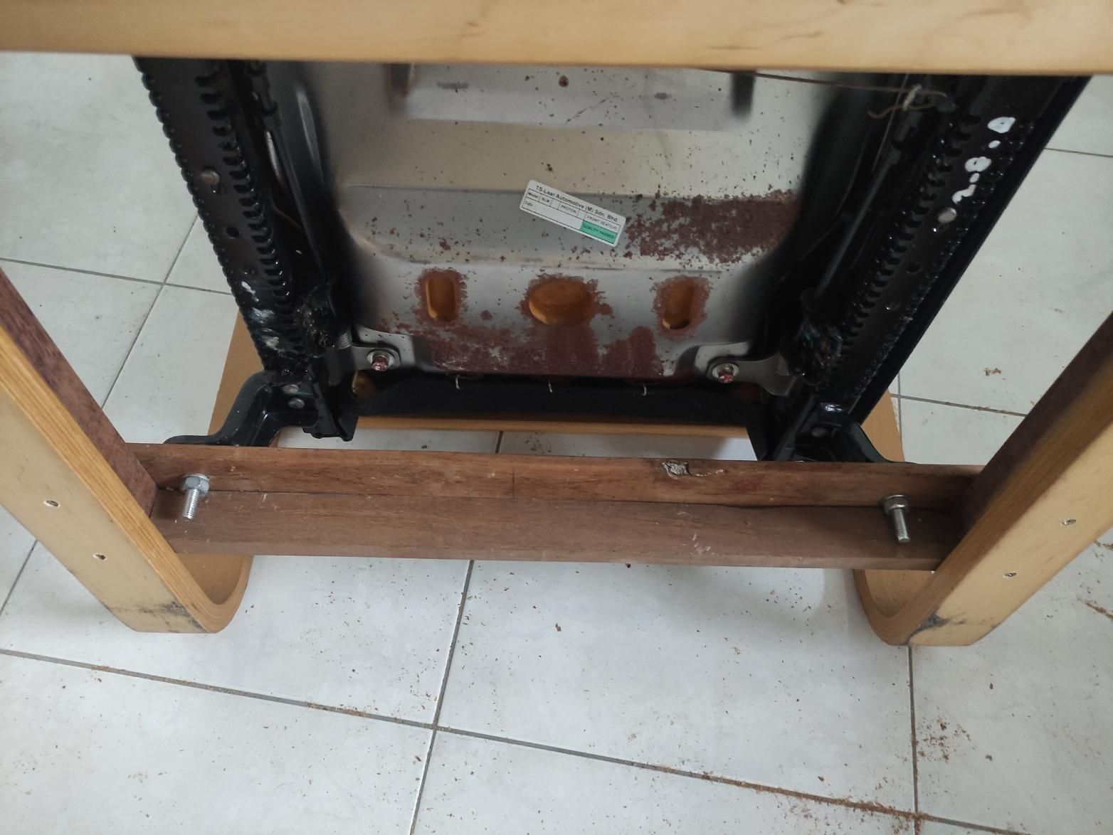 Simple Car Seat Couch : 5 Steps - Instructables