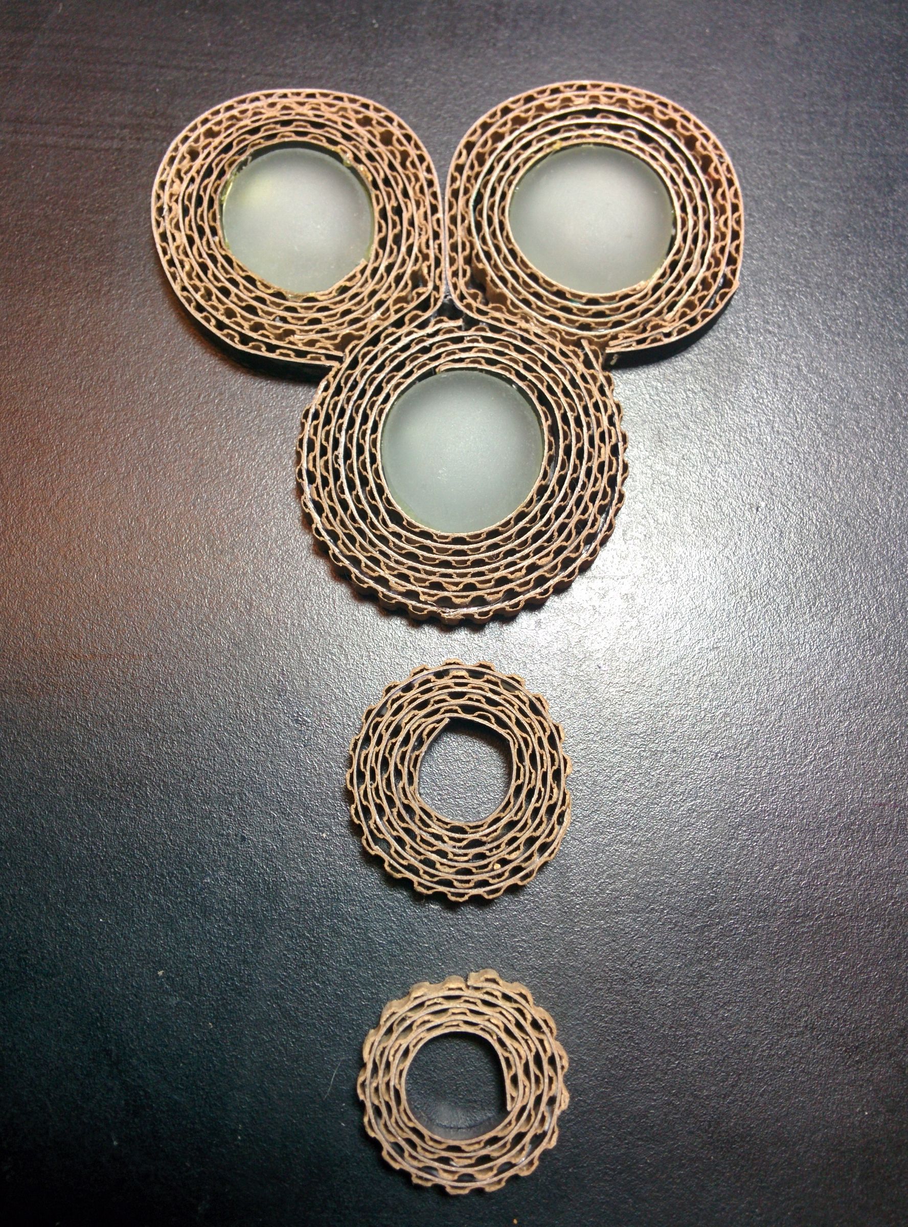 Making a Necklace Out of Shoebox Cardboard : 6 Steps (with Pictures ...
