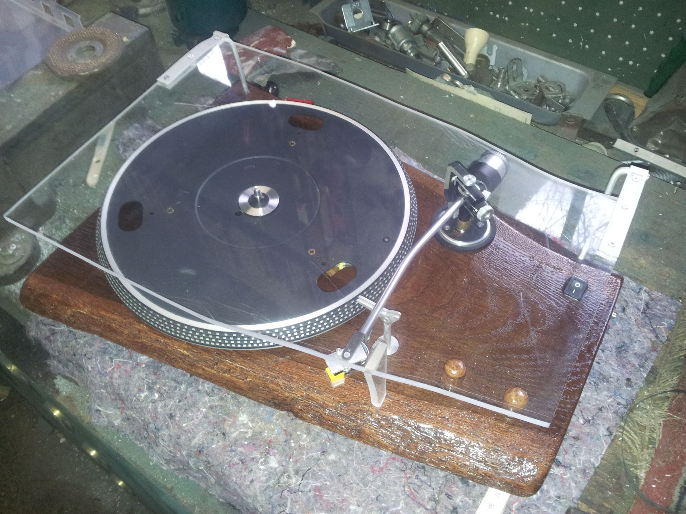 Turntable Made of 100y Old German Oak : 8 Steps (with Pictures ...