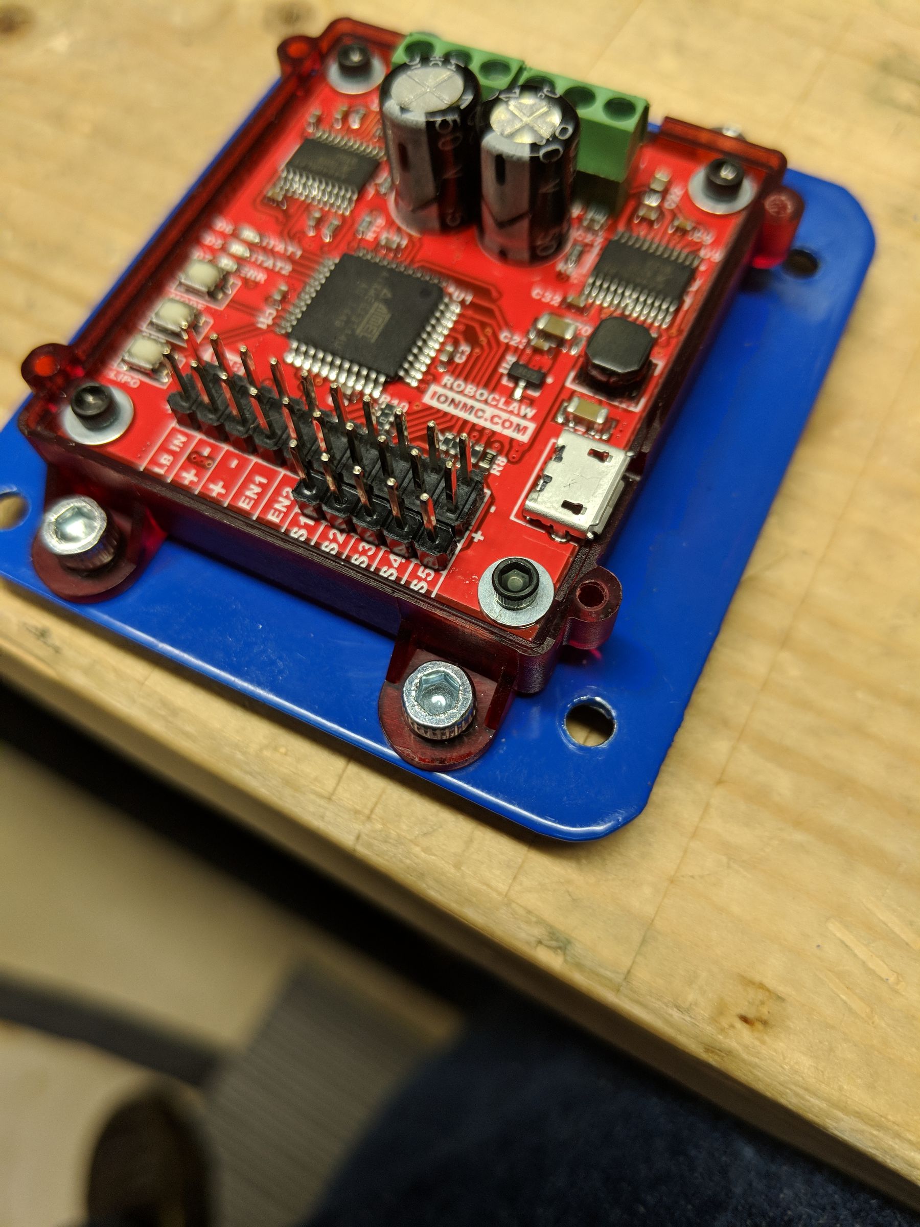 Trackbot Mk V : 8 Steps (with Pictures) - Instructables