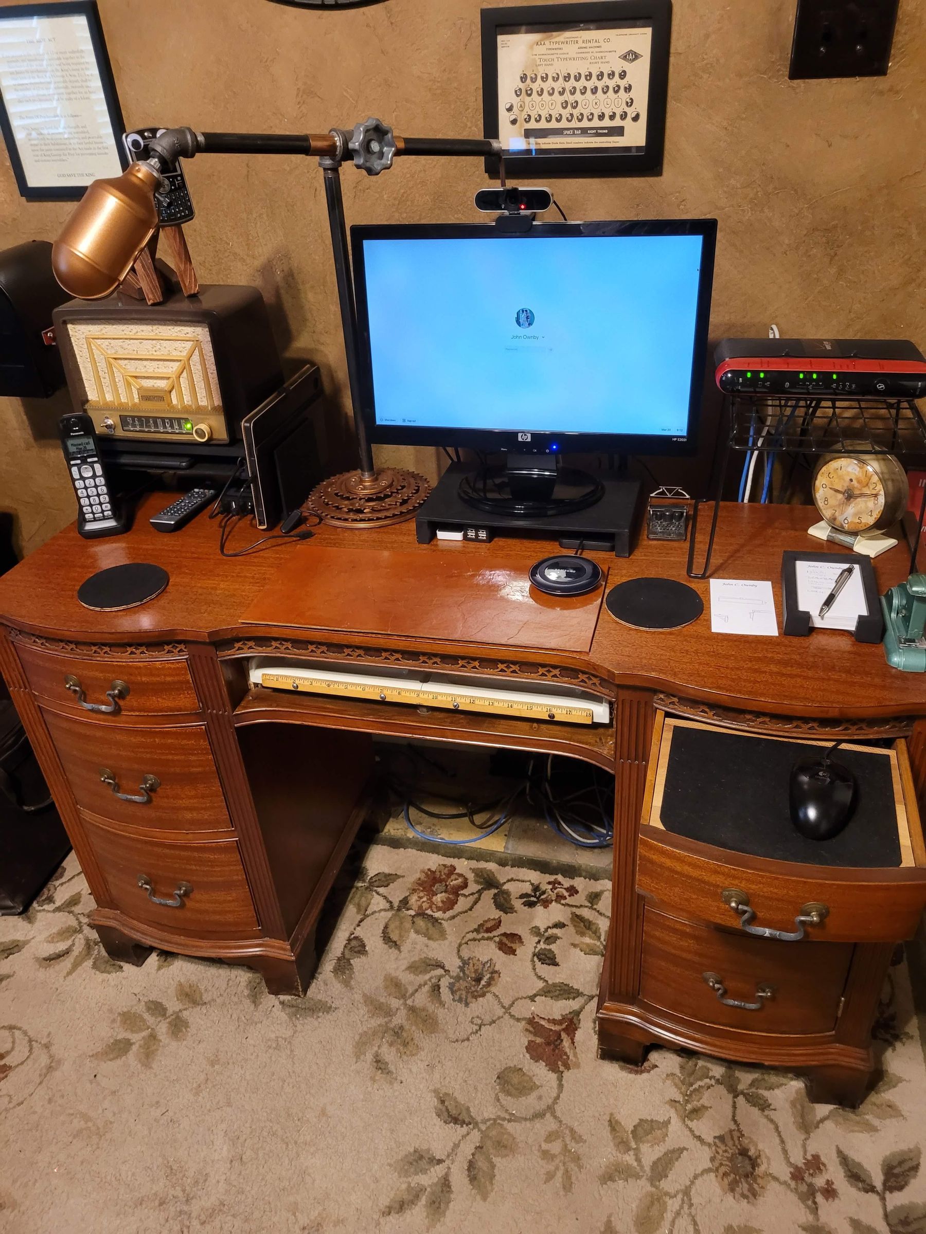 Desk Extension : 3 Steps - Instructables