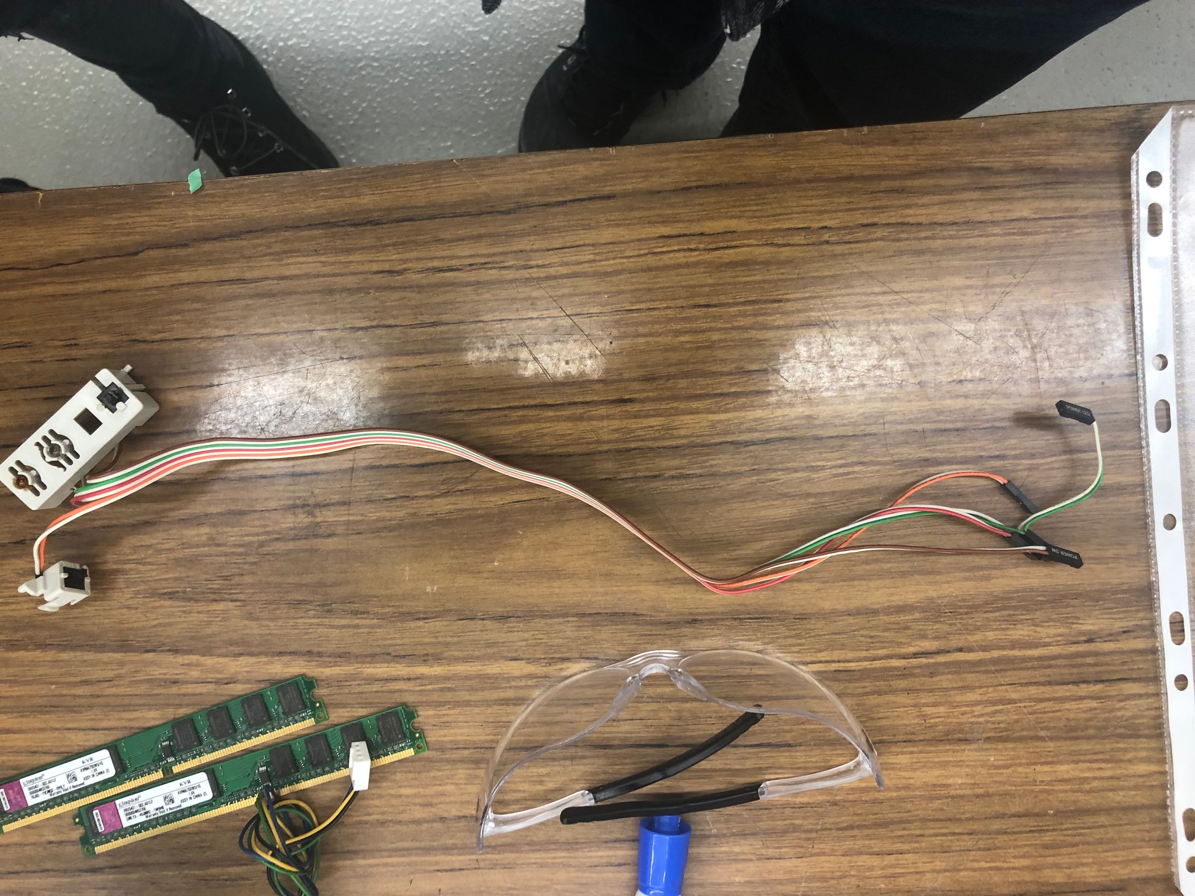 How to Disassemble a Computer With Easy Steps and Pictures : 13 Steps ...