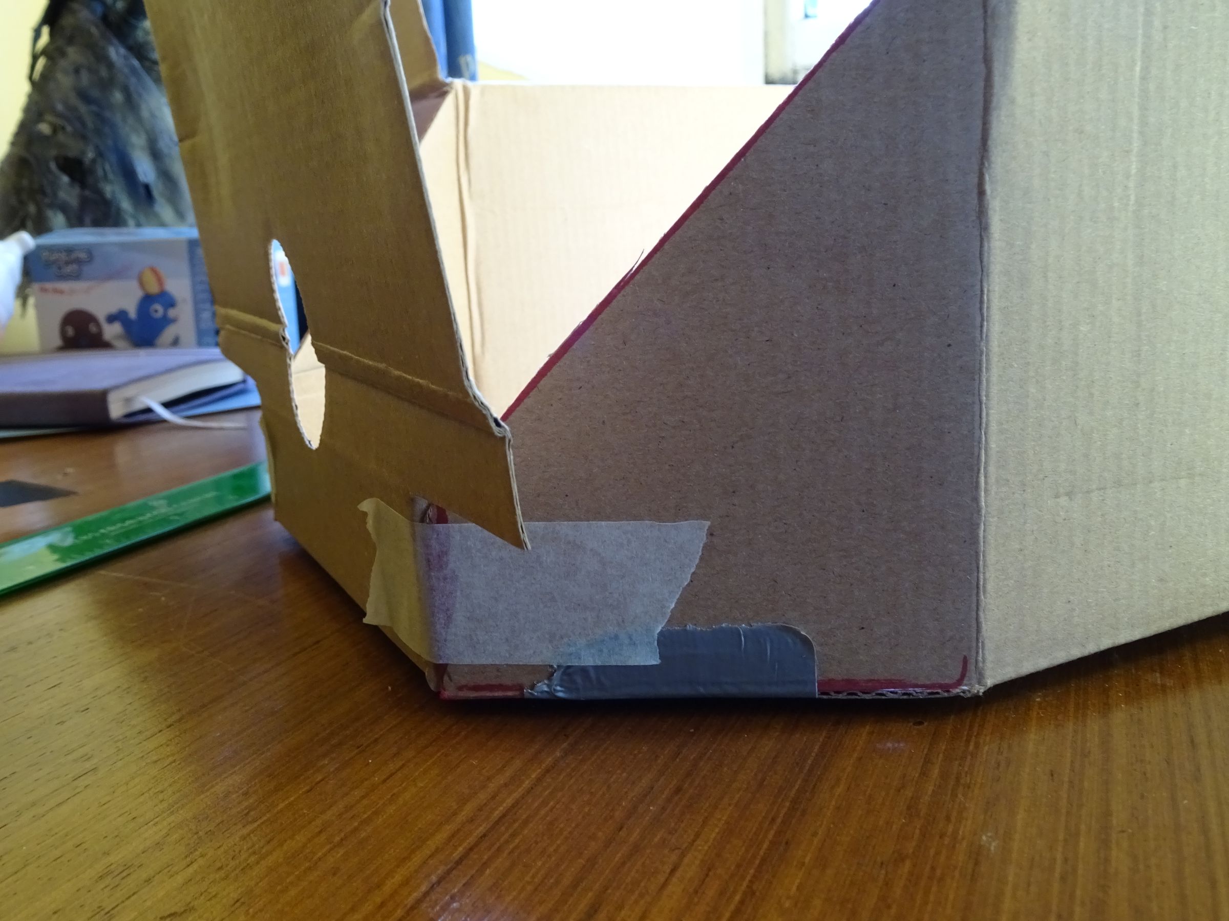 Shoe Box Spaceship : 9 Steps (with Pictures) - Instructables