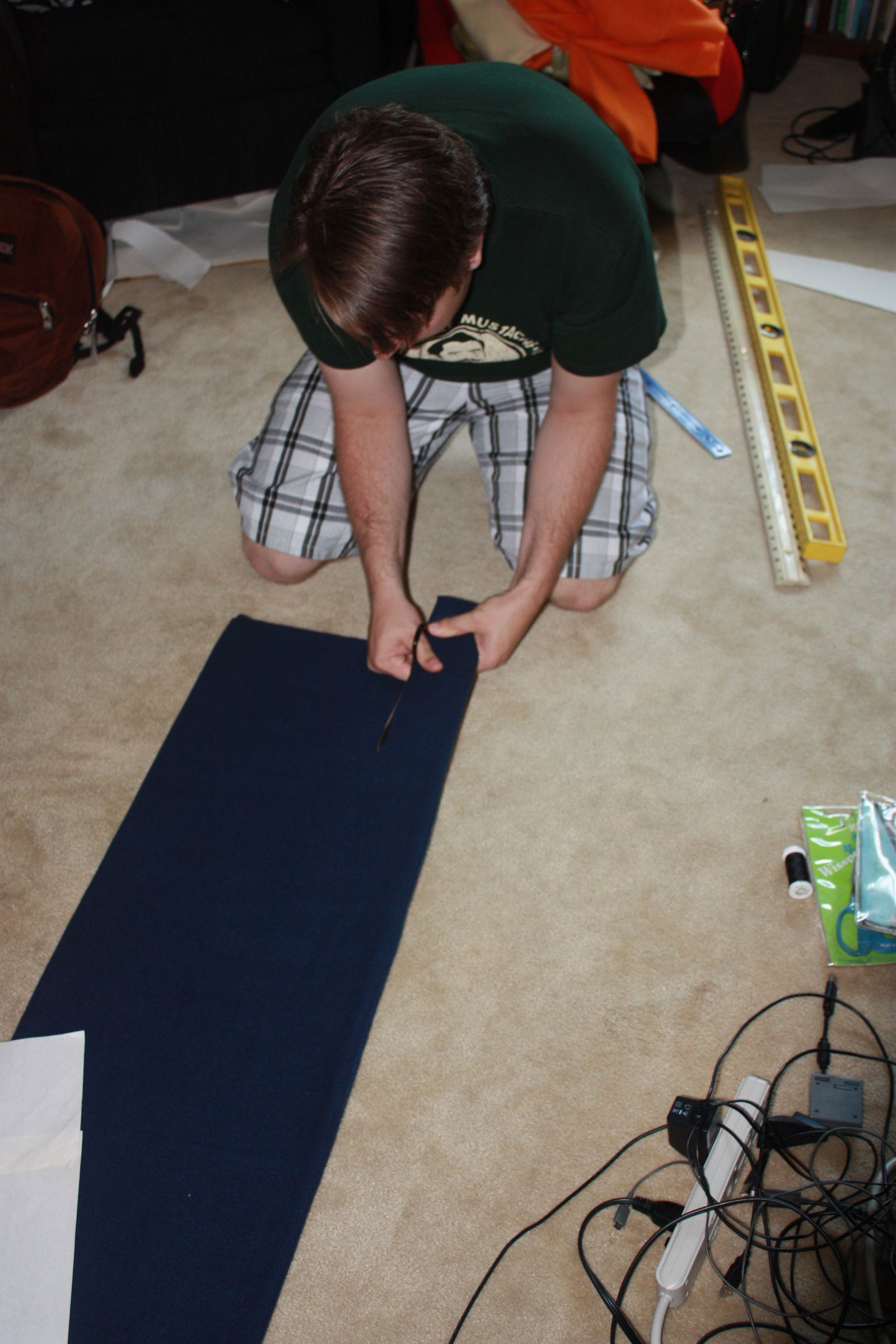 "Snuggie" Character Costume : 19 Steps (with Pictures) - Instructables