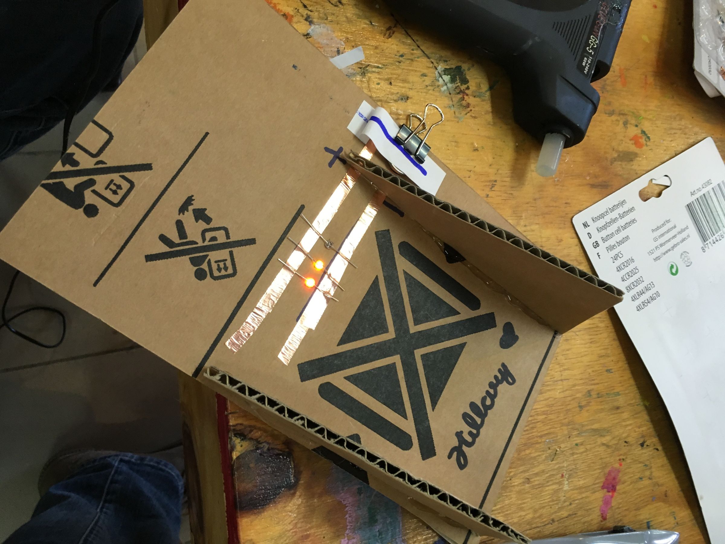 LED Art With Paper Circuits (Lesson Plan) : 7 Steps (with Pictures ...