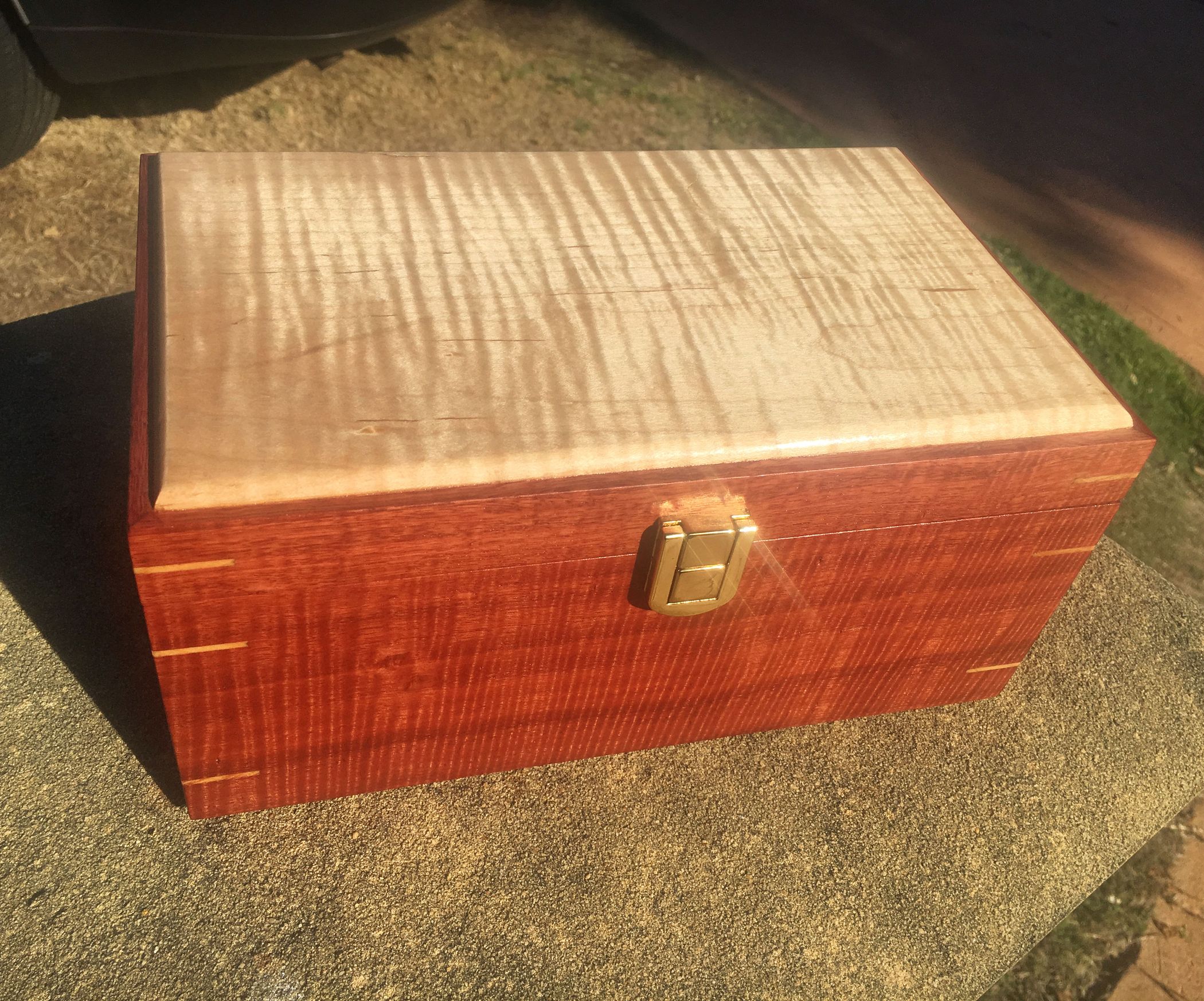 Simple and Elegant Wooden Box : 10 Steps (with Pictures) - Instructables