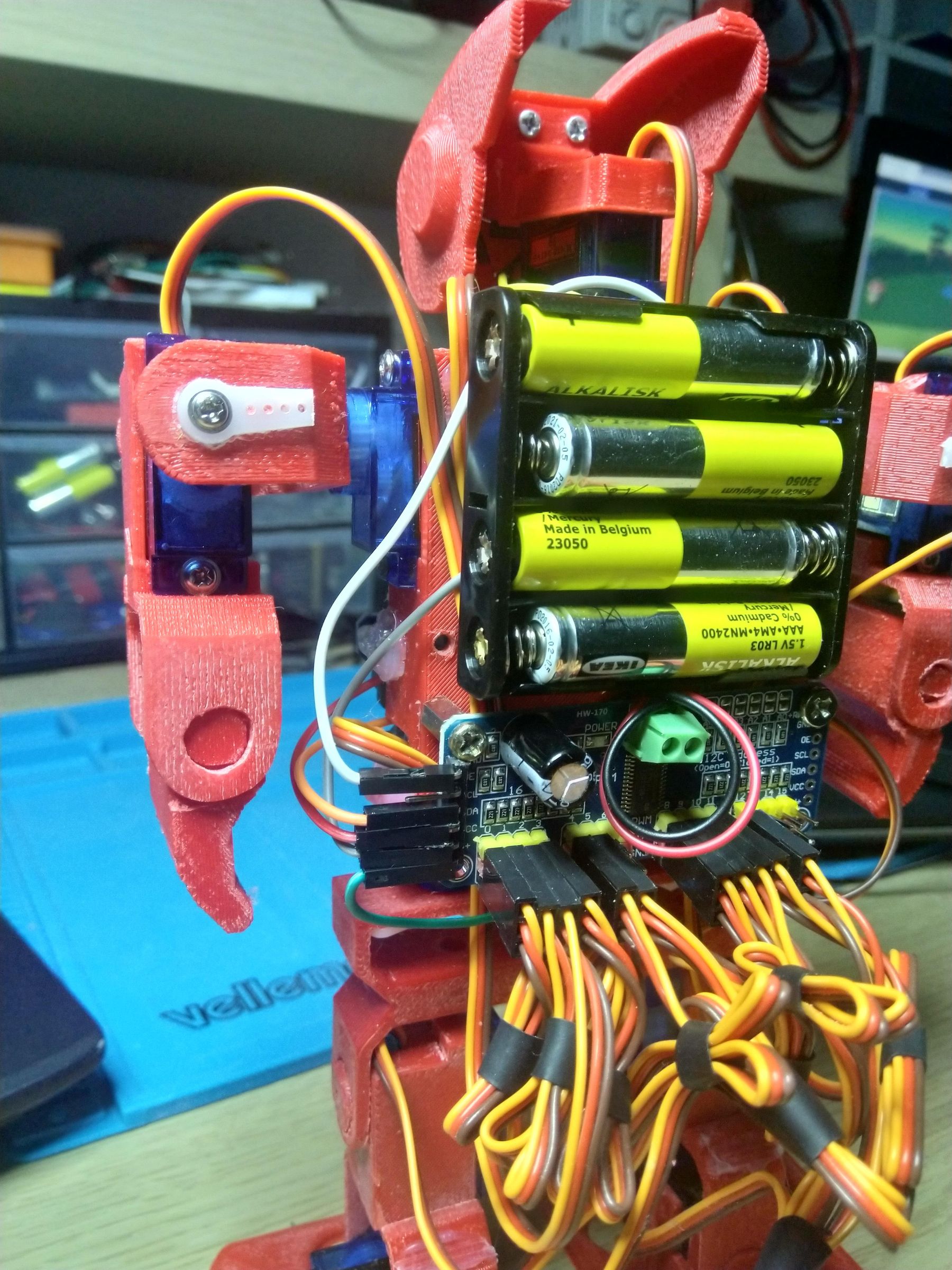 Dancing MicroBit Robot : 6 Steps - Instructables