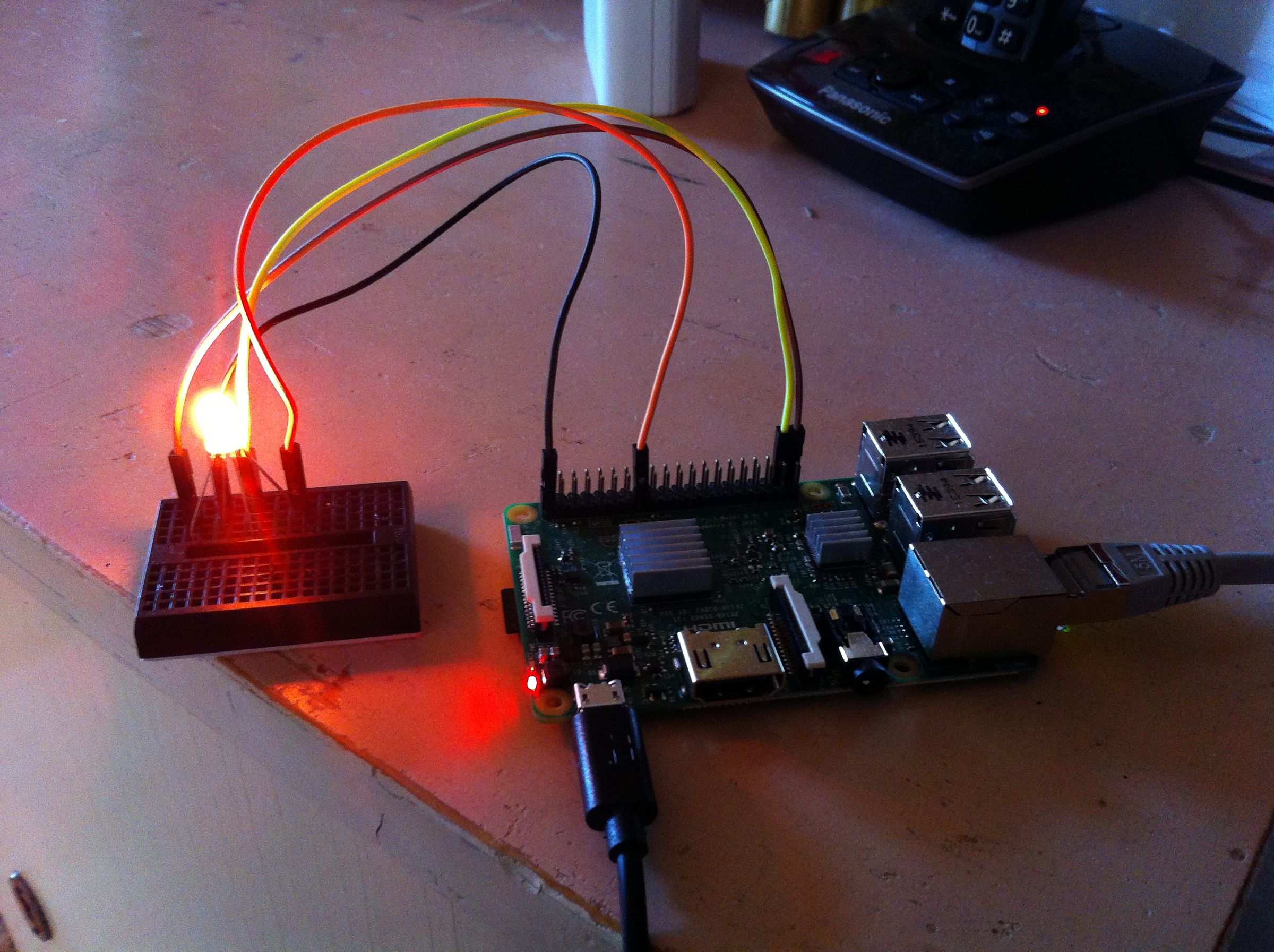 Raspberry Pi 3: RGB LED Color Effect With PWM : 4 Steps - Instructables