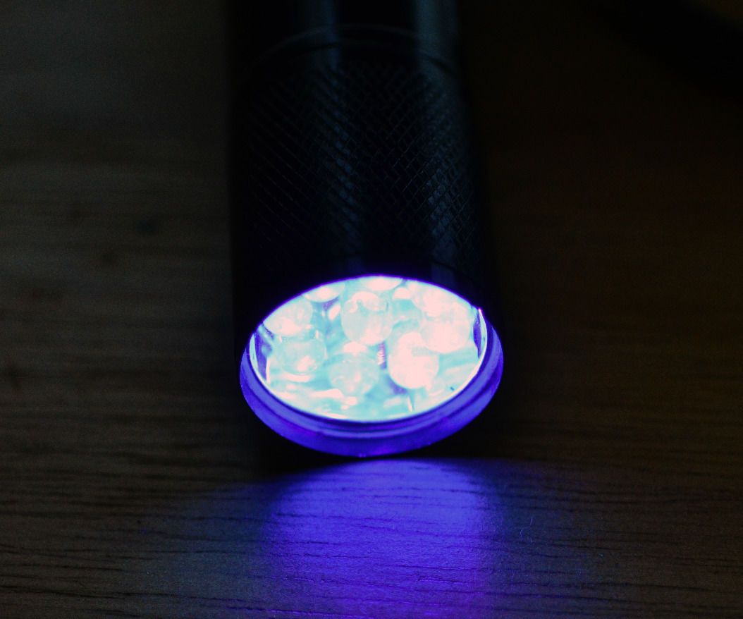 Free UV Flashlight ( If You Have the LED's ) : 6 Steps (with Pictures ...