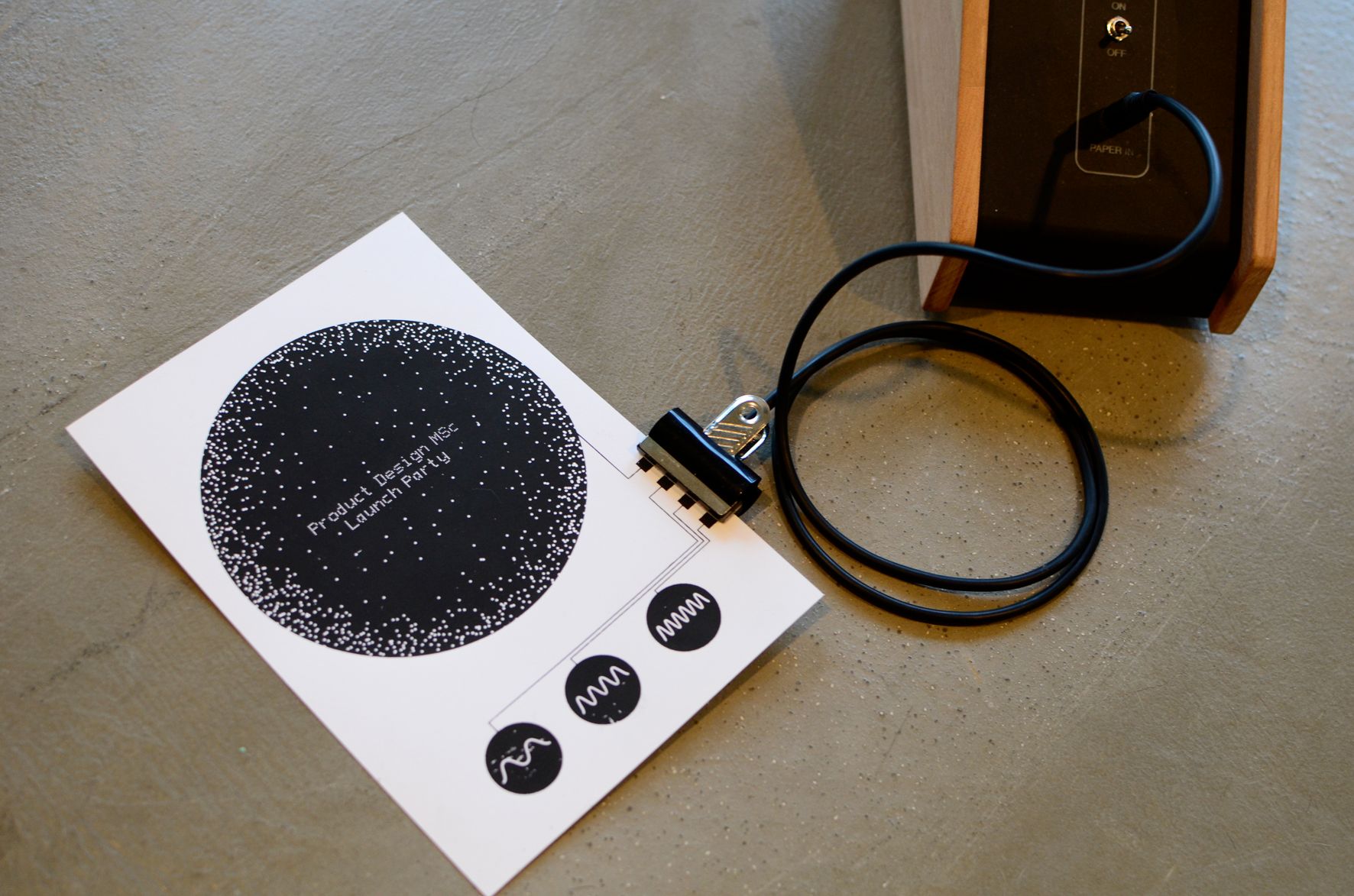 Paper Electronics: Make Interactive, Musical Artwork With Conductive ...