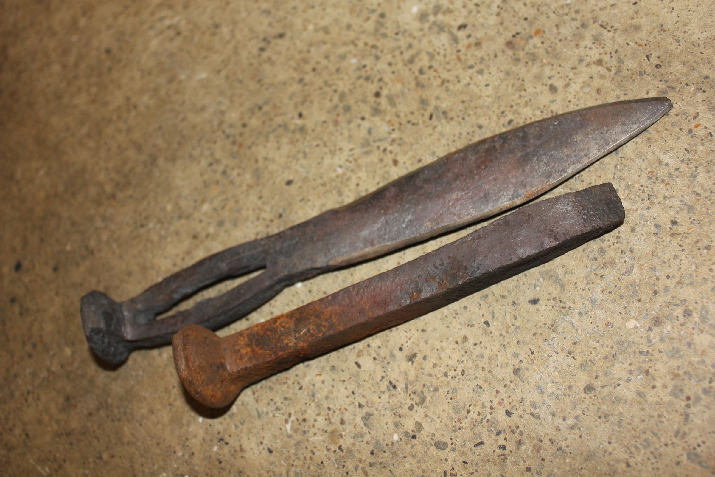 Blacksmithing and Casting in a Backyard Forge : 6 Steps - Instructables