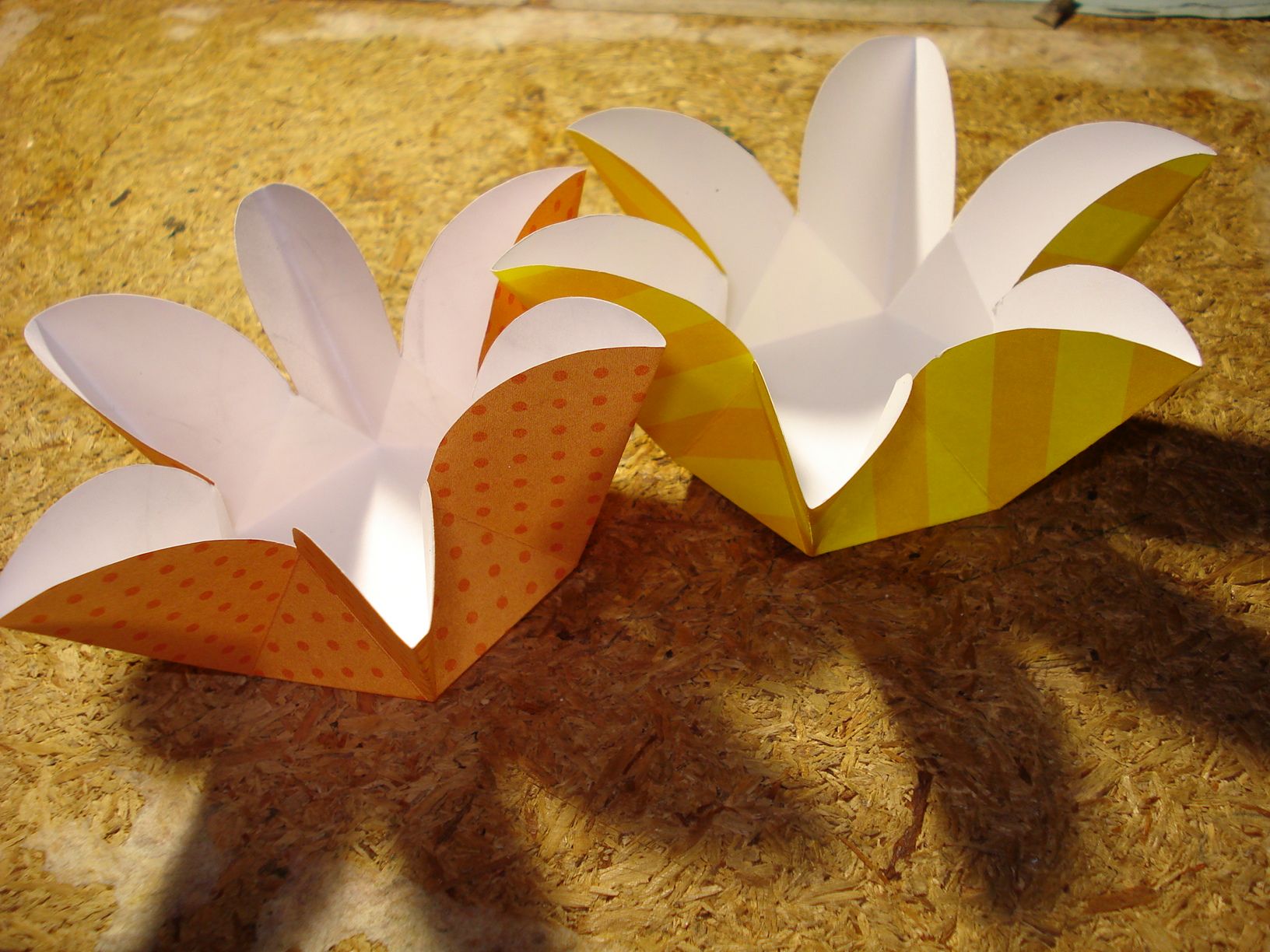 PAPER FLOWER CARD - Instructables
