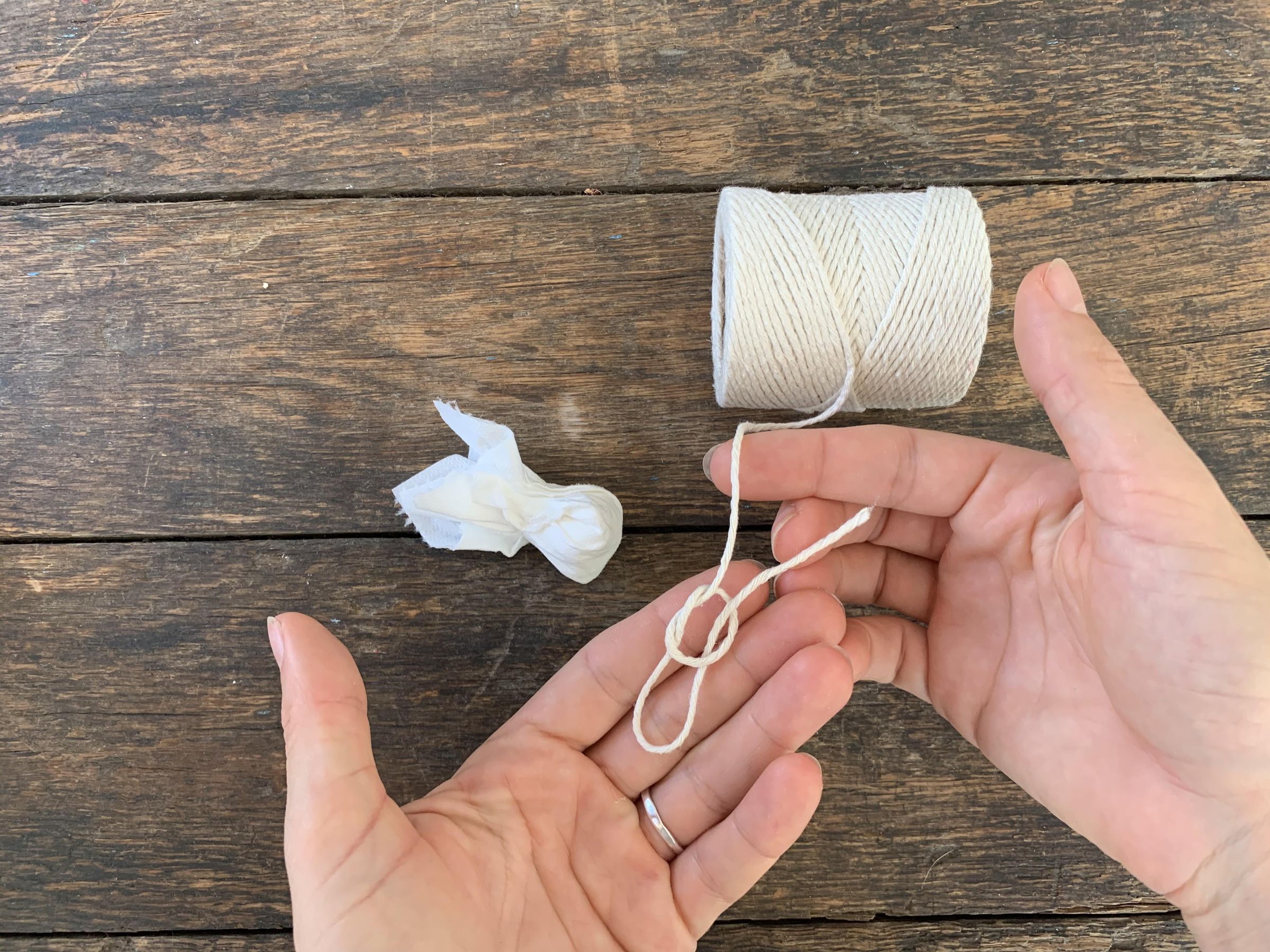 Simple Flying Toilet Paper Ghost Decoration : 5 Steps (with Pictures ...