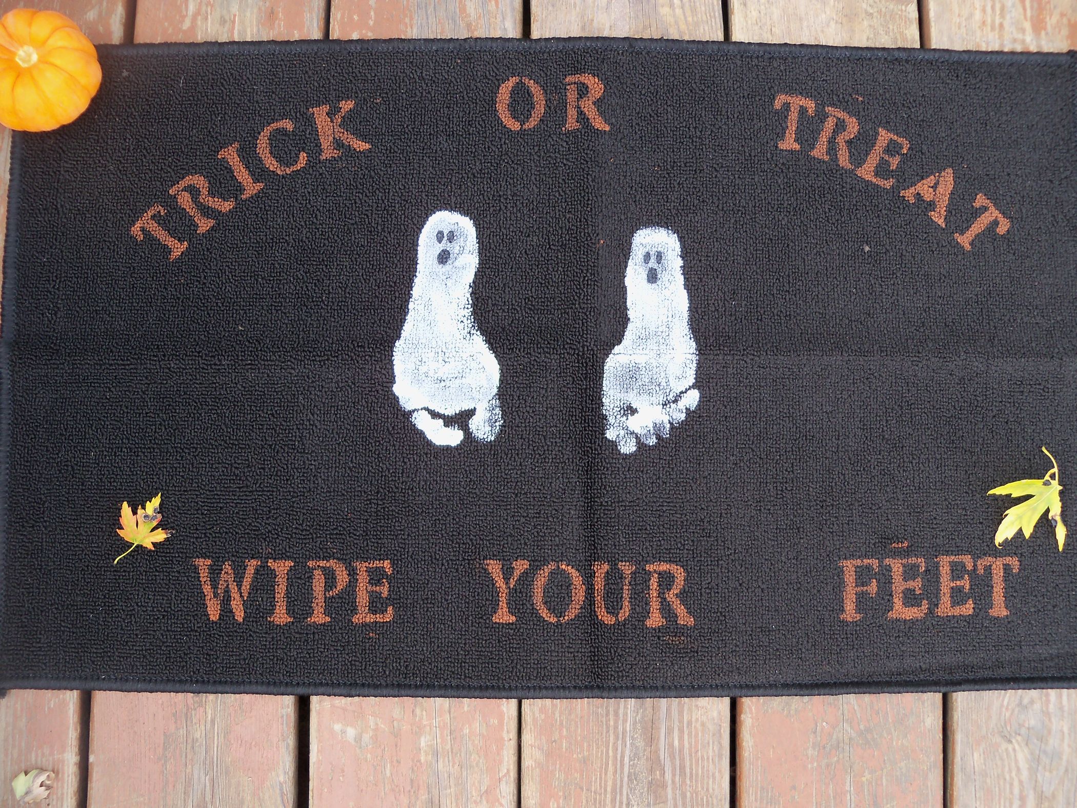 Easy Halloween Rug to Make With Your Kids! : 4 Steps (with Pictures ...