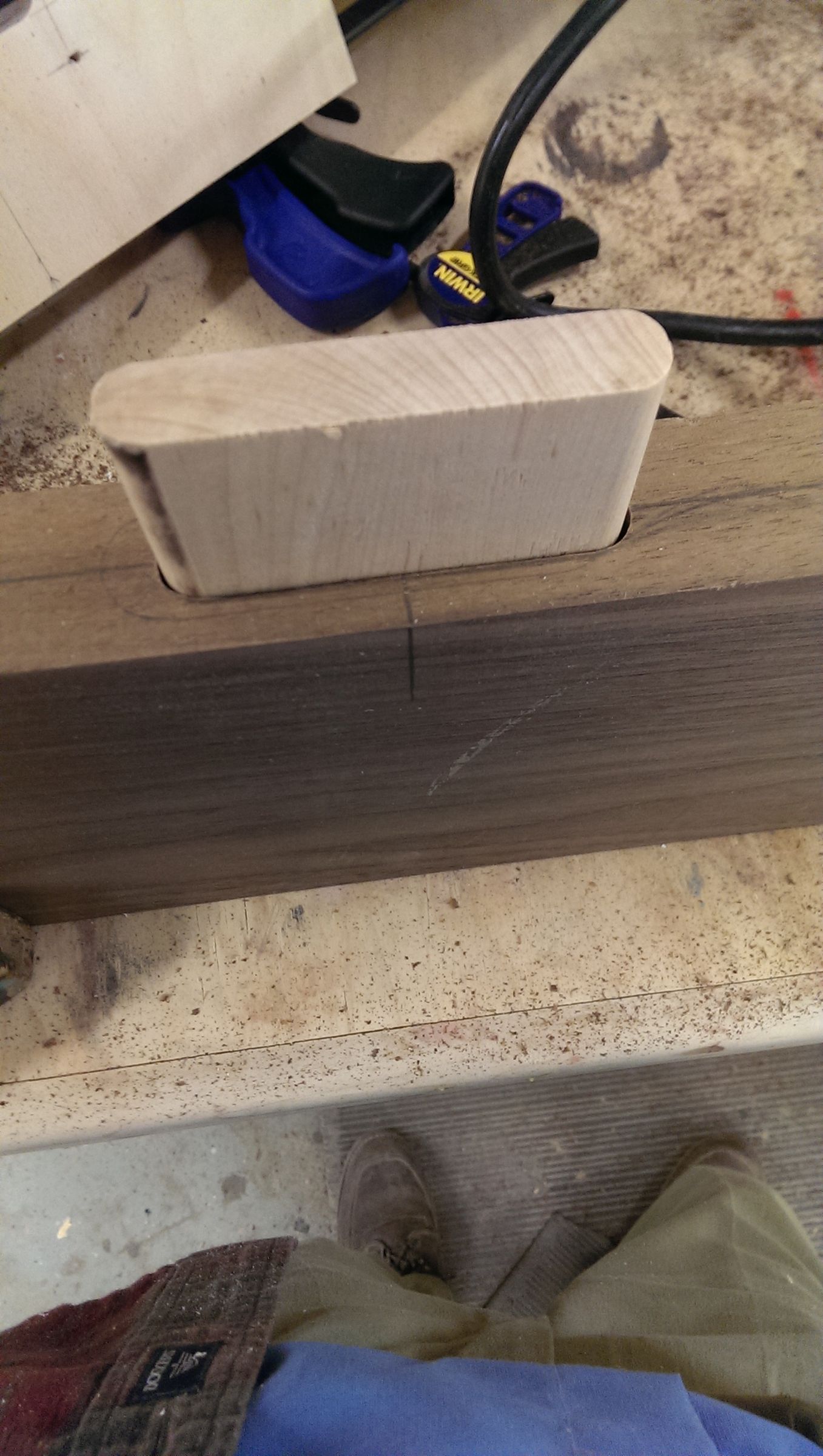 Walnut Coffee Table : 5 Steps (with Pictures) - Instructables