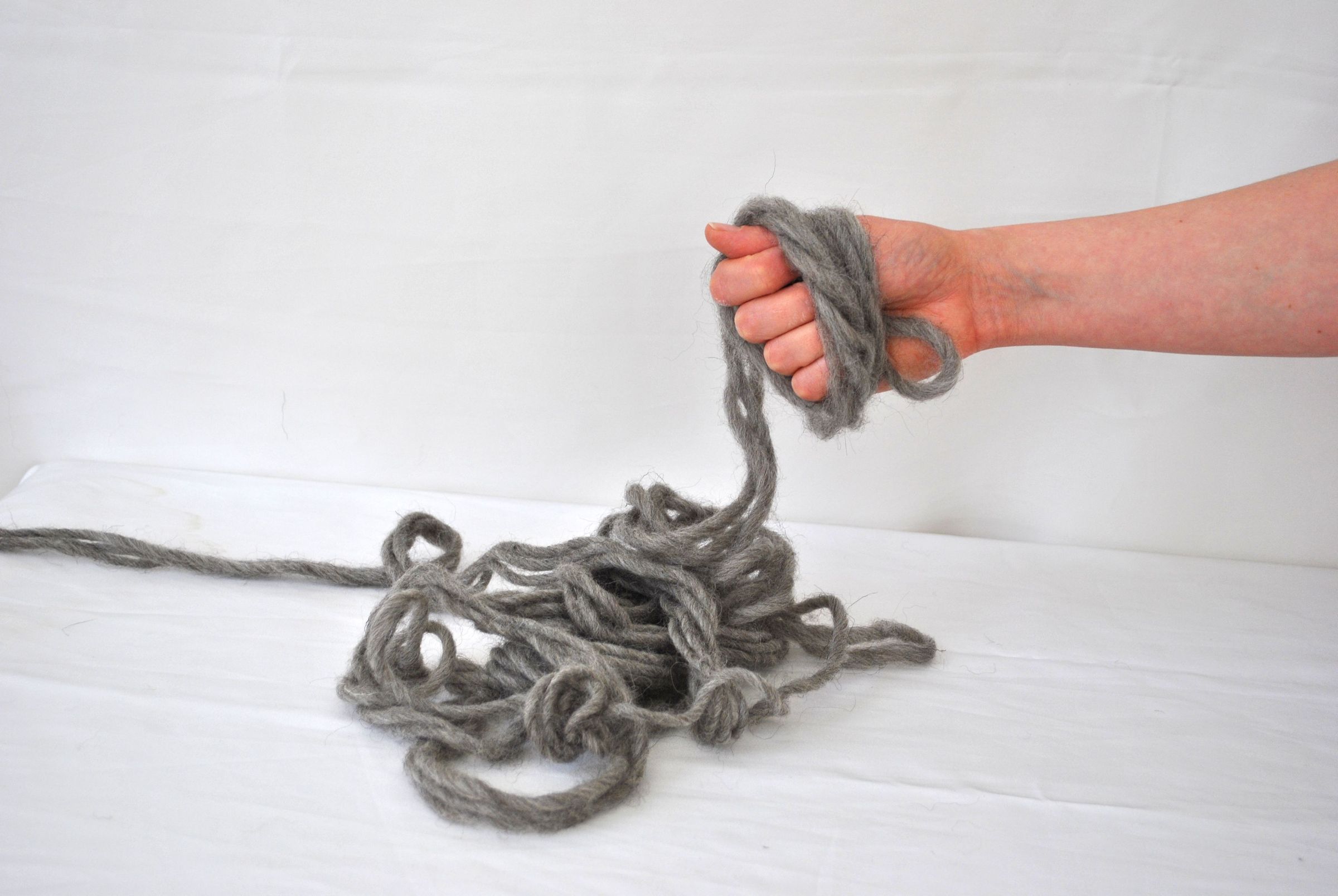 How to Make Arm Knitting Yarn : 6 Steps - Instructables