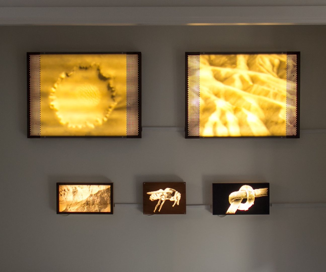 Scale/Scape: Halftone Light Panel Series : 27 Steps - Instructables