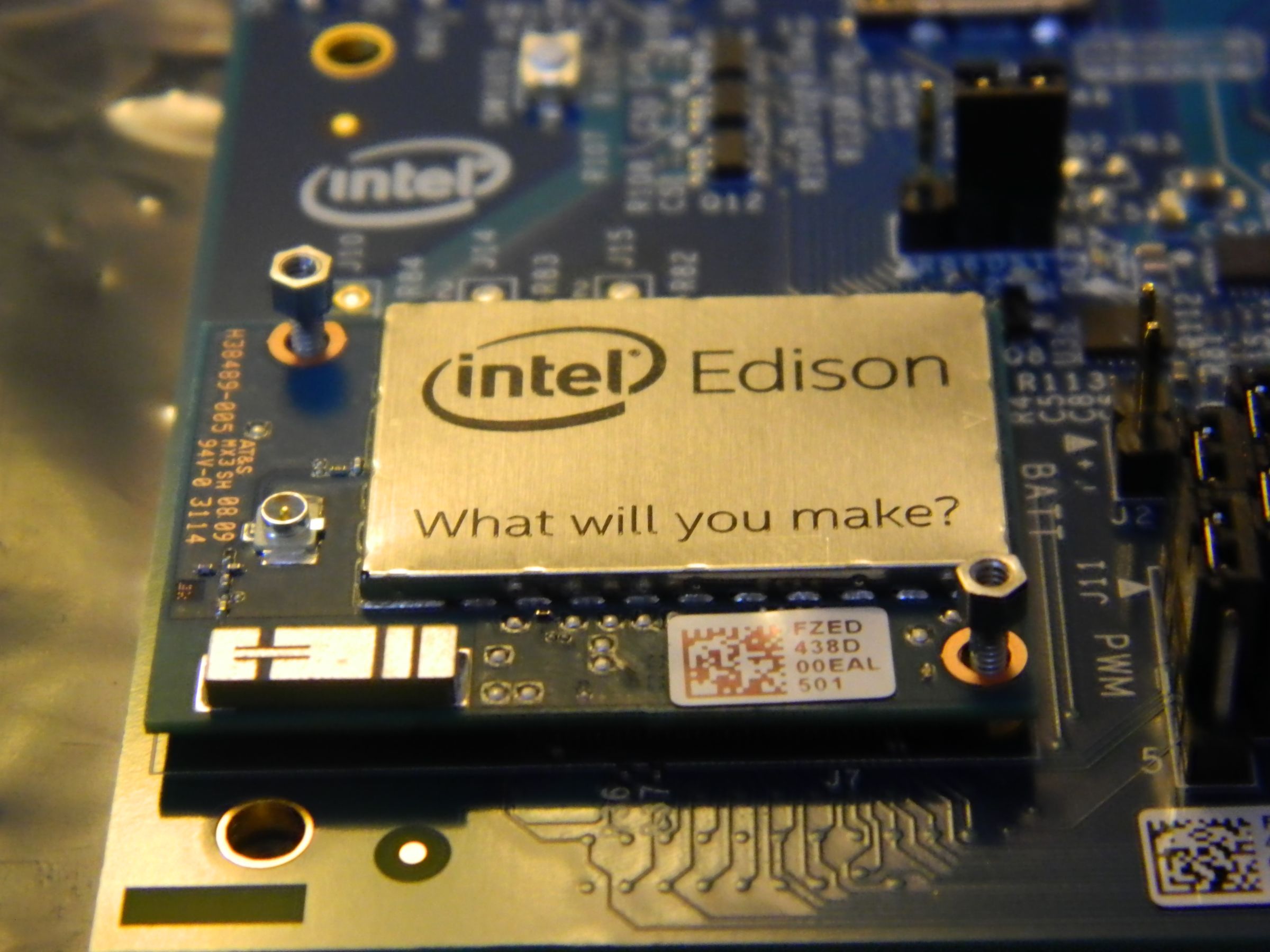 Intel Edison Temperature Logger With RBG-LCD : 5 Steps - Instructables