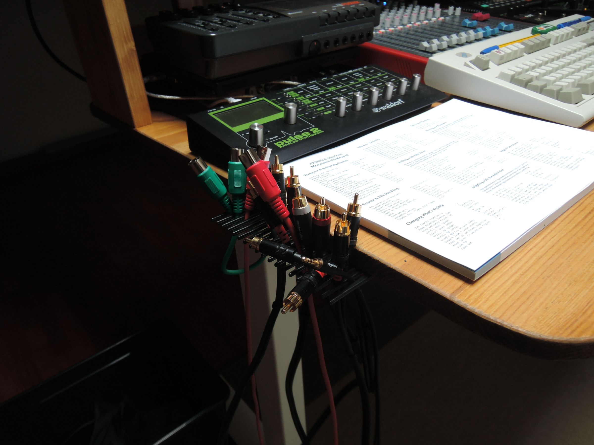 Comb Cable Holder - Instructables