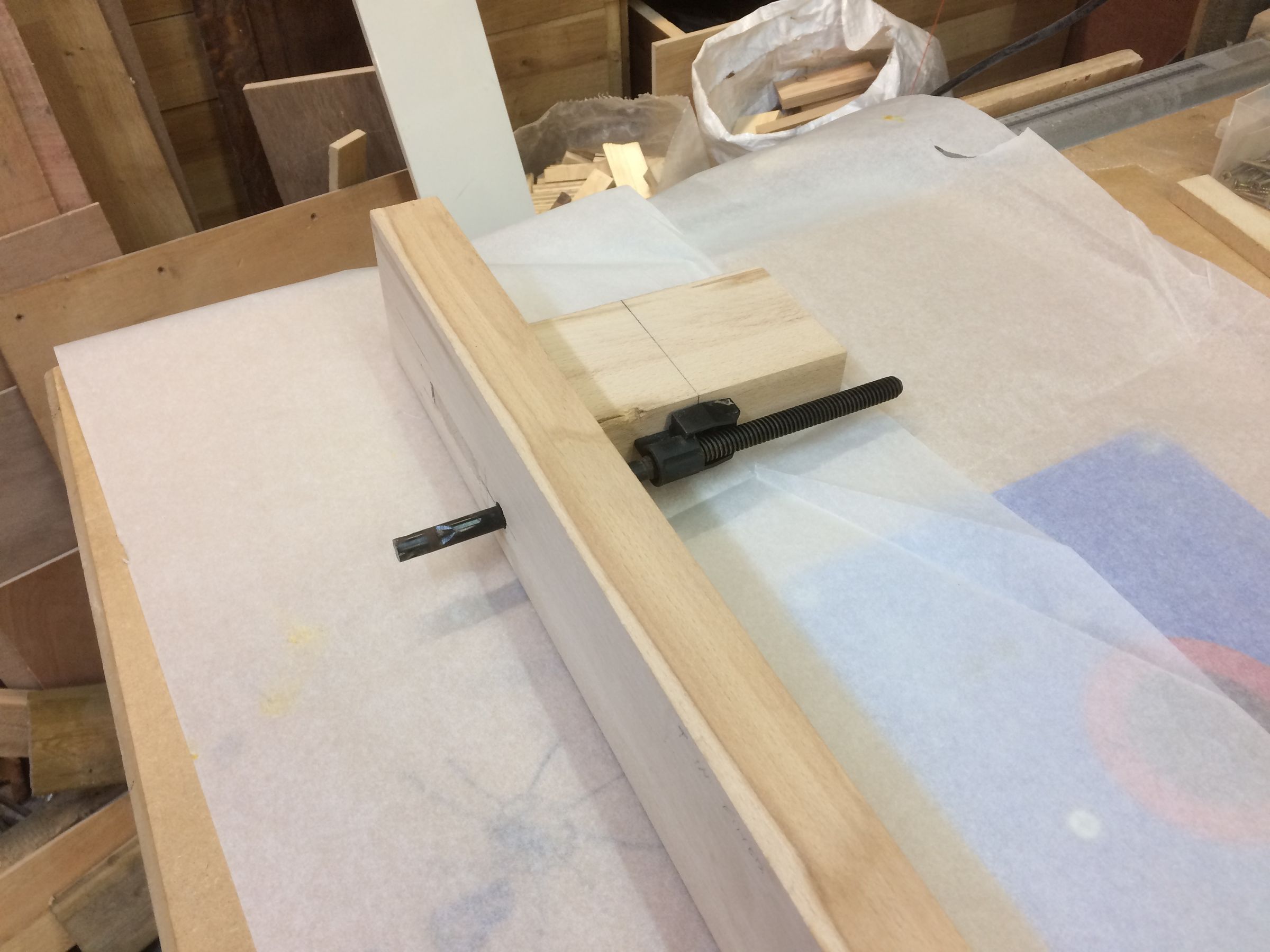 Woodwork Bench Vise From Scrap : 6 Steps (with Pictures) - Instructables