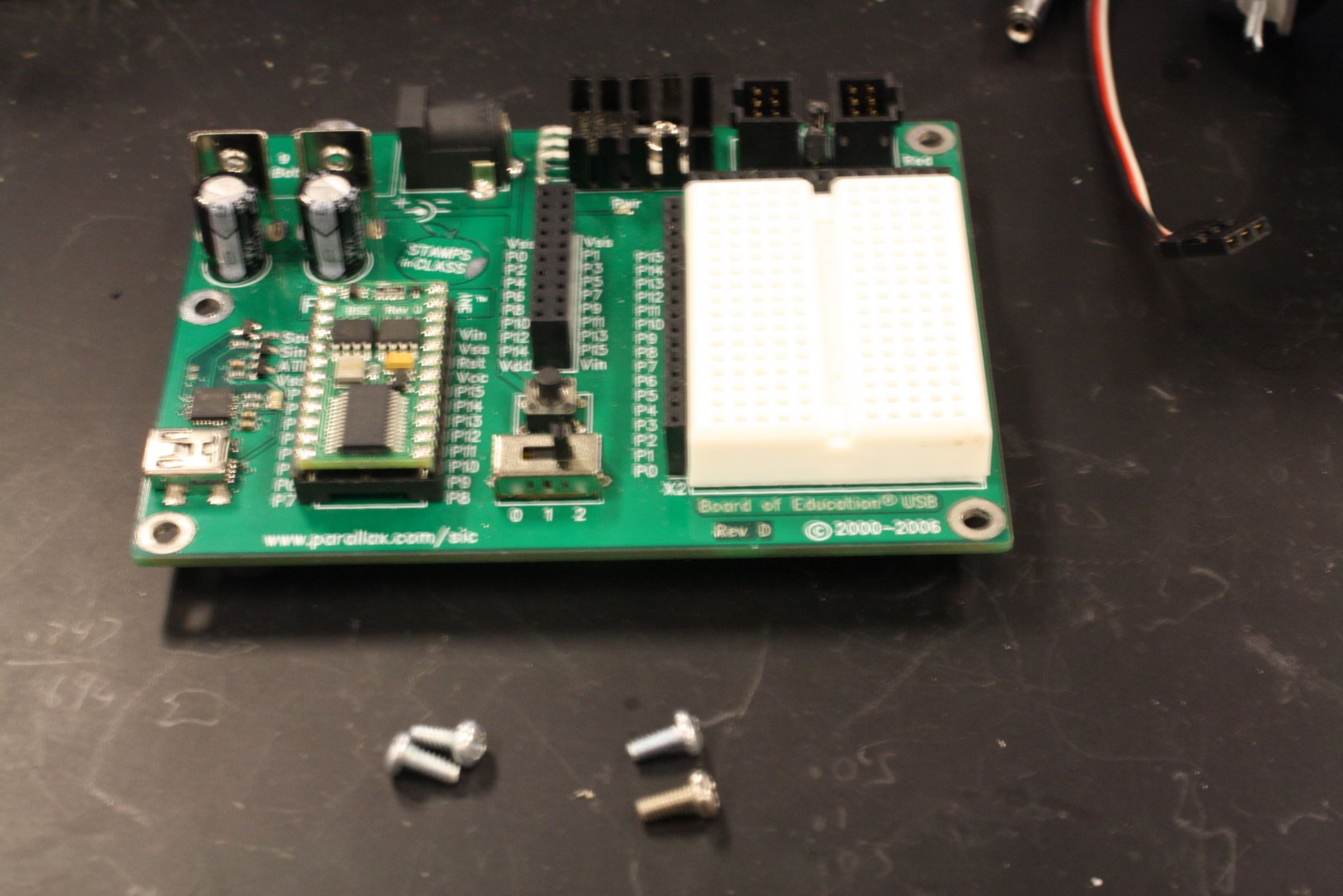 Boe-Bot: Obstacle Avoidance Robot : 6 Steps - Instructables