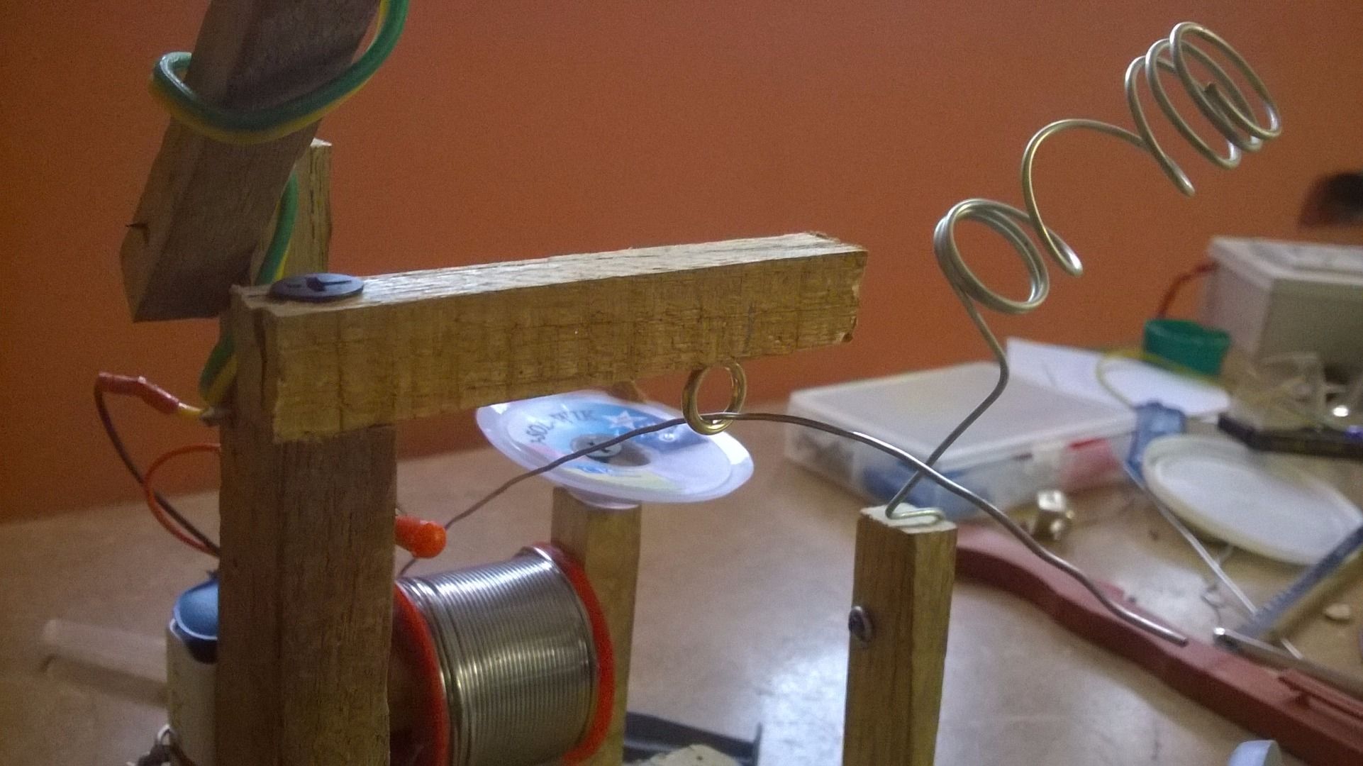 EXTRA HANDS FOR SOLDERING - OCTOPUS : 15 Steps (with Pictures ...