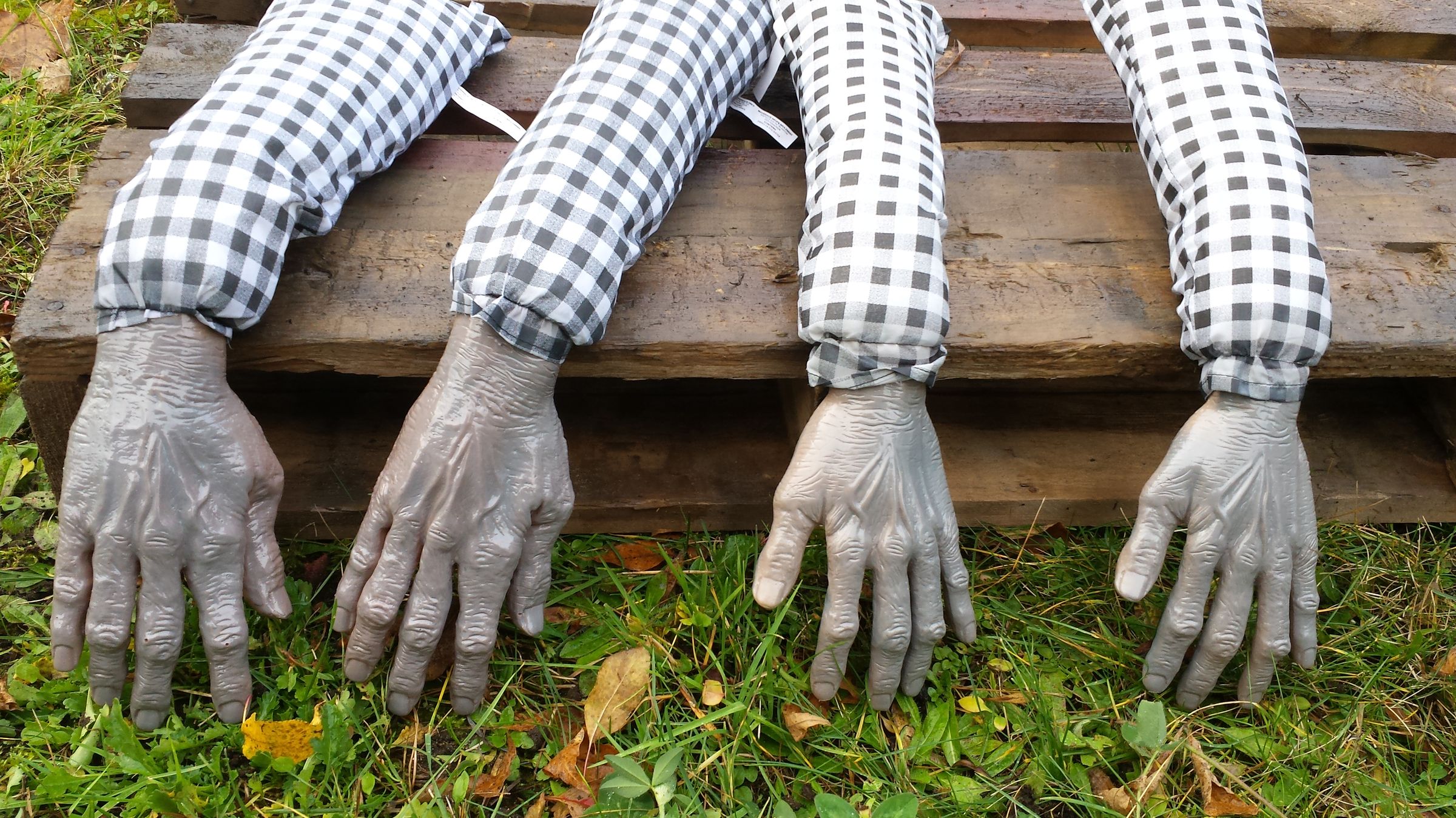 Zombie Pit : 9 Steps (with Pictures) - Instructables