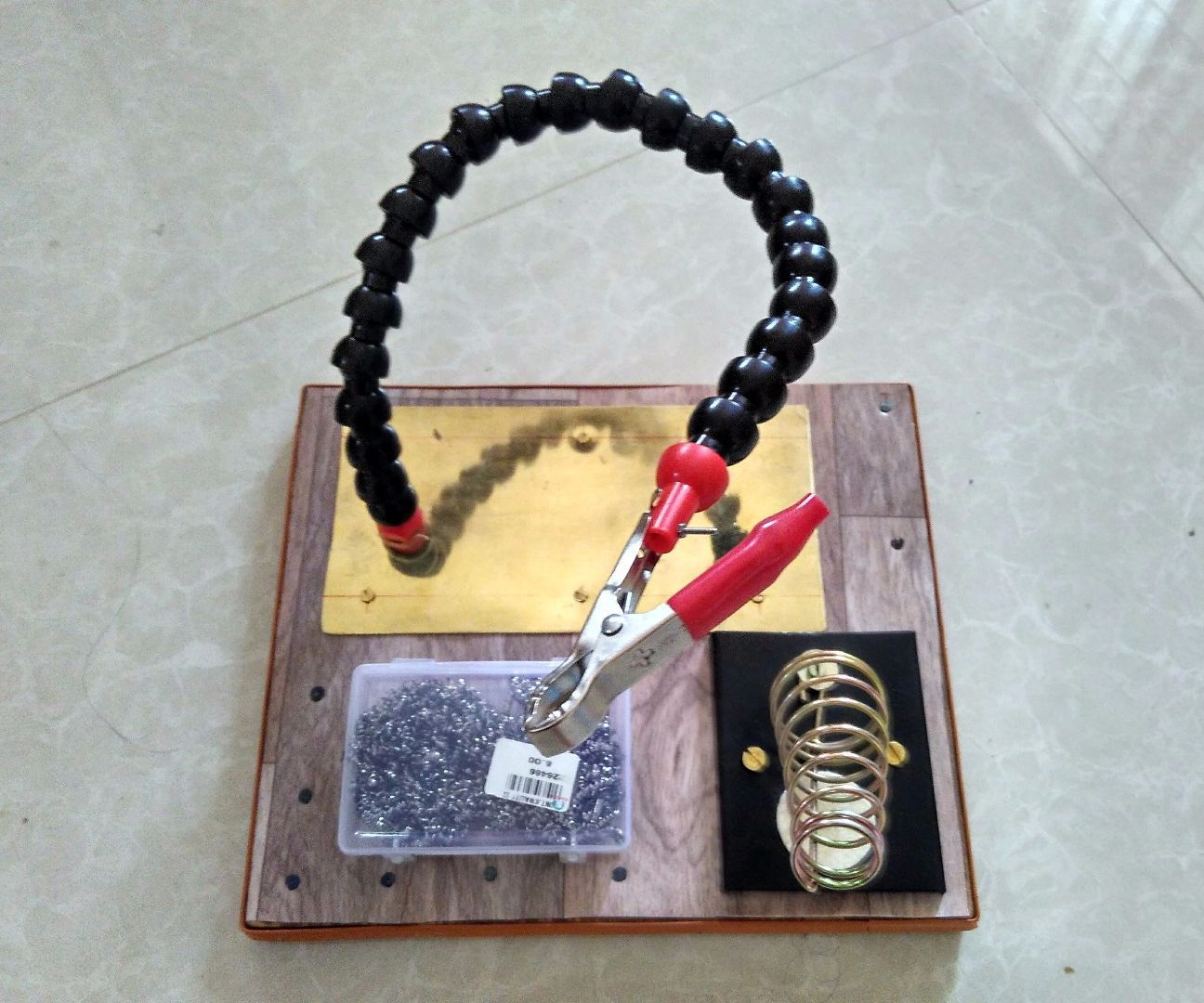 DIY Third Hand for Soldering : 7 Steps (with Pictures) - Instructables