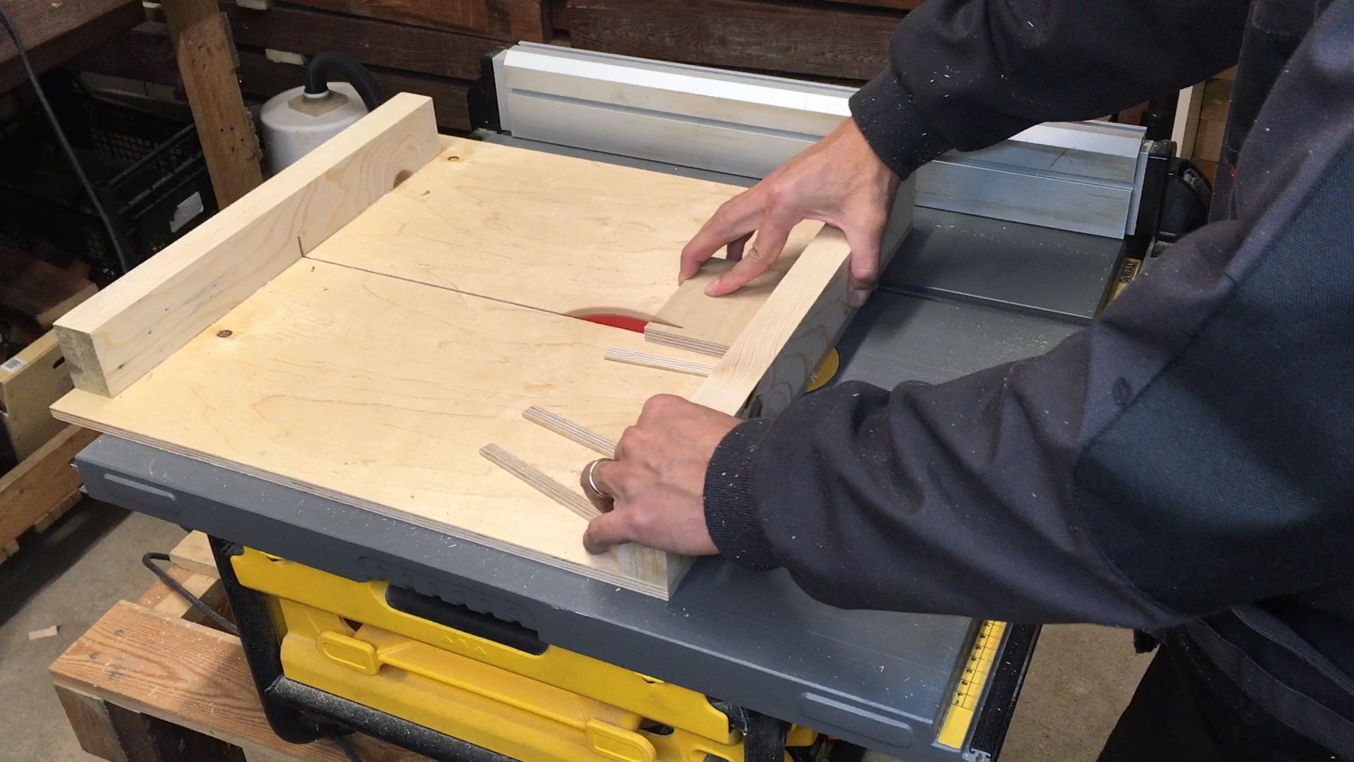 How to Make a CrossCut Sled for Table Saw : 9 Steps (with Pictures ...