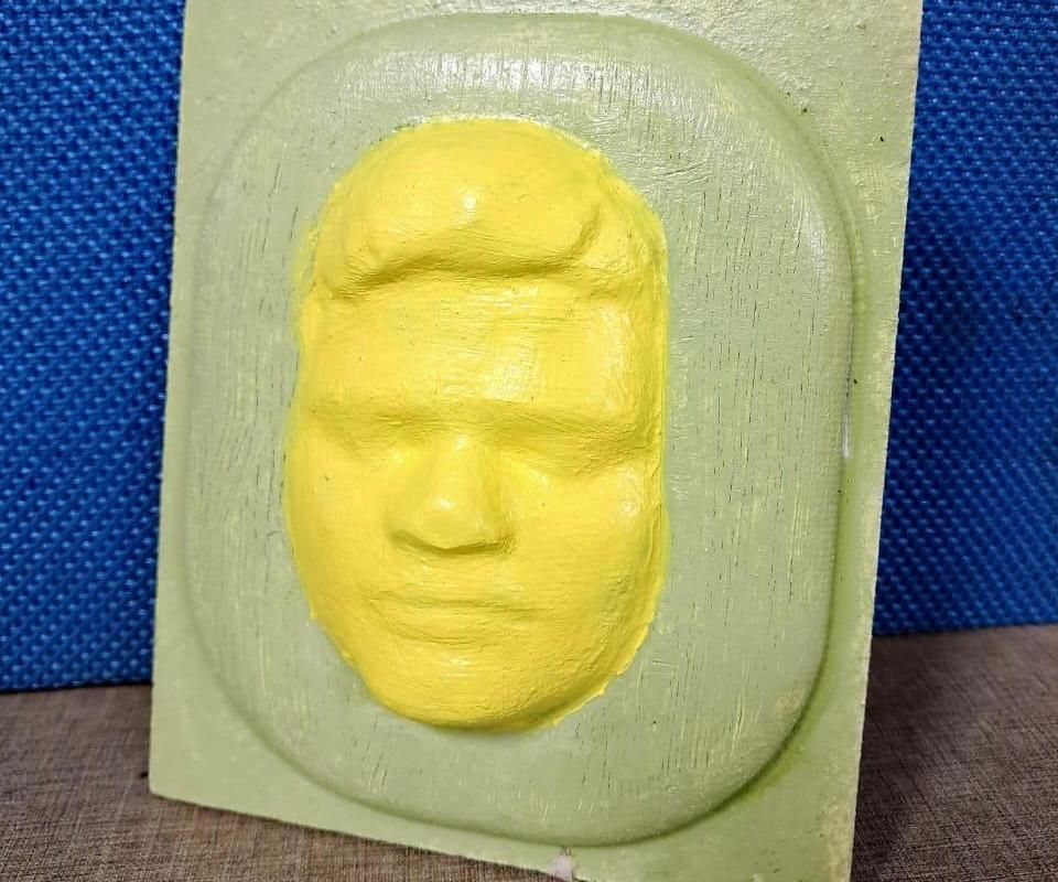 Frame Your Own Face: Crafting a 3D Photo Keepsake : 8 Steps - Instructables