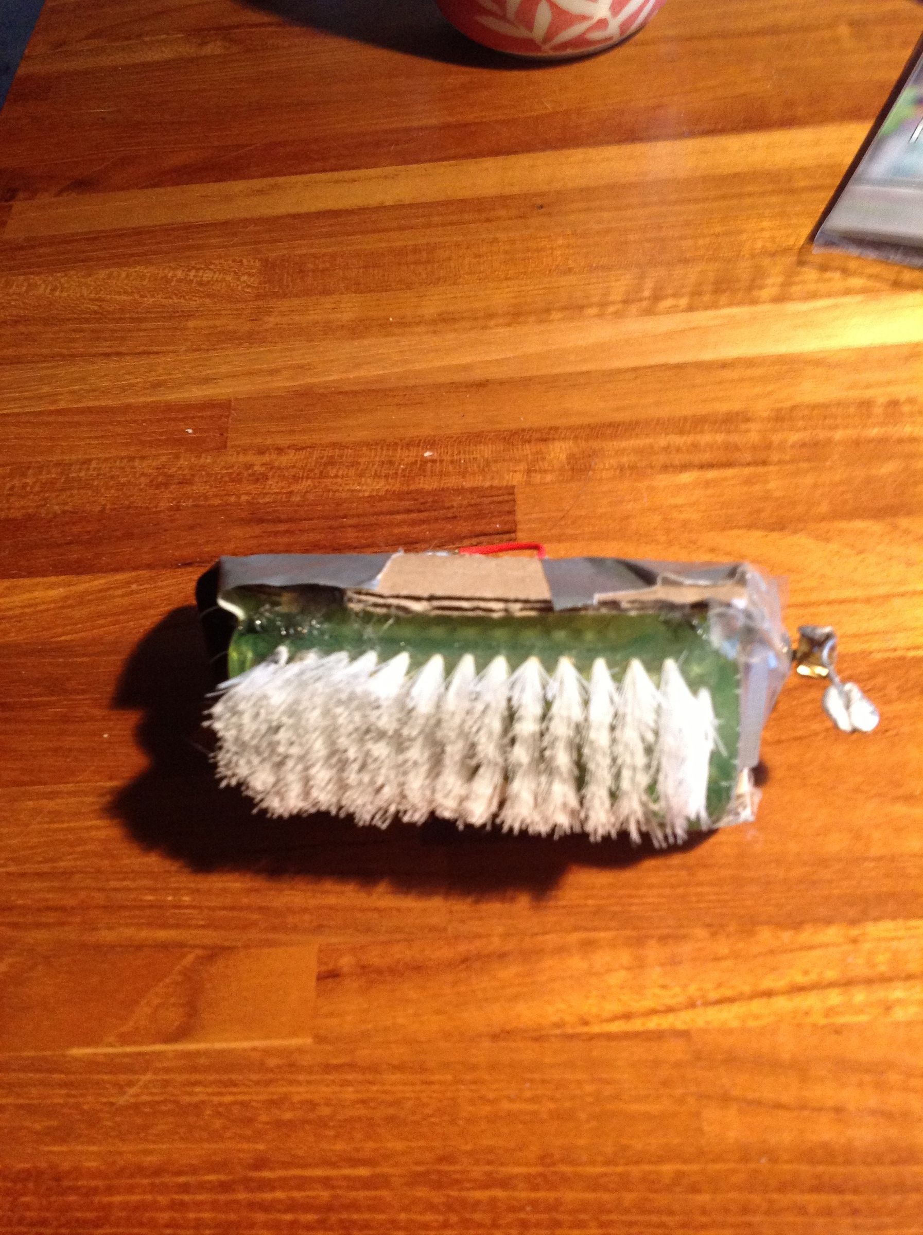 Bristle Bot : 3 Steps - Instructables