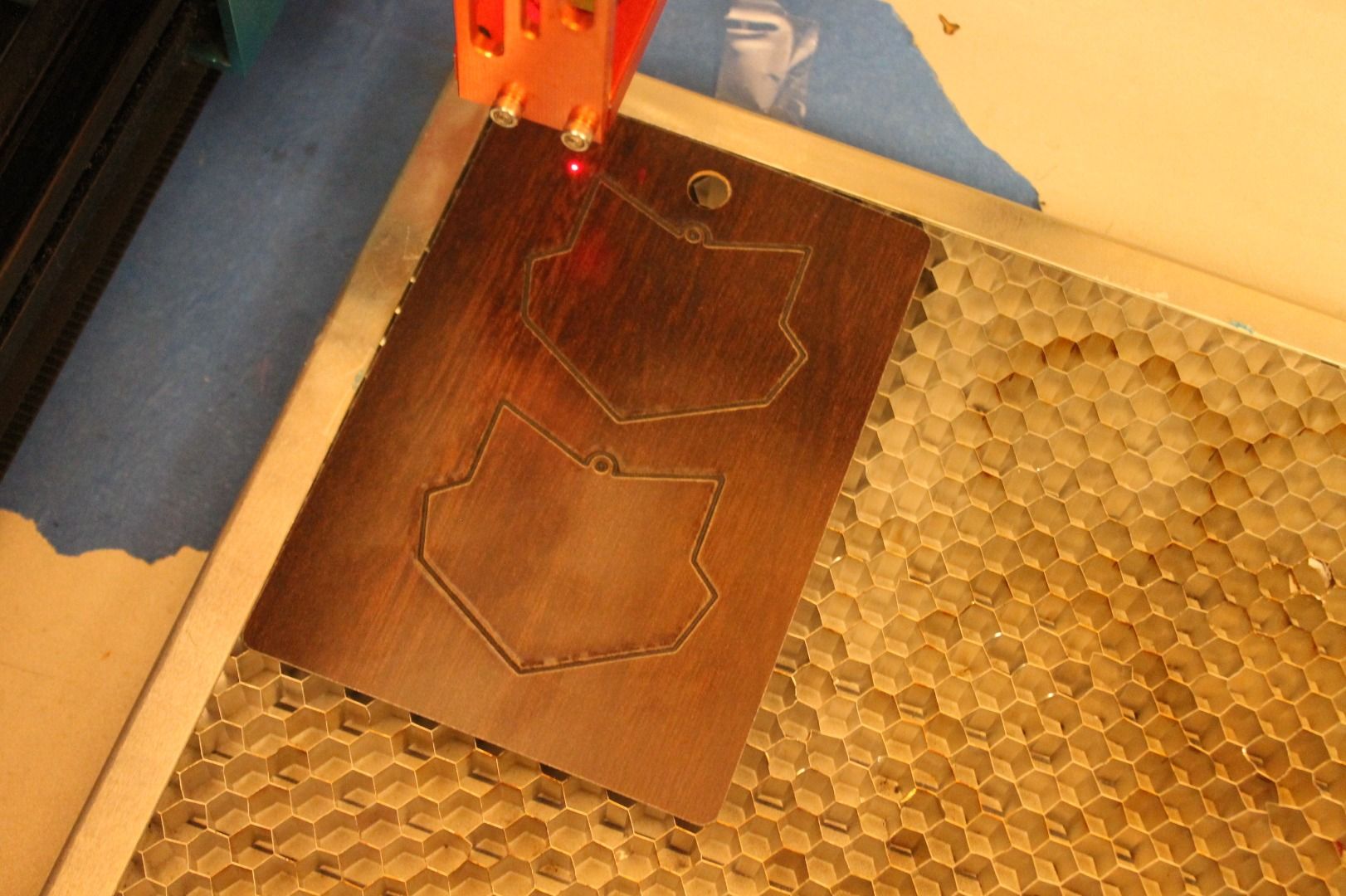 Laser Cut Necklaces From Recycled Laminate Samples : 11 Steps (with ...
