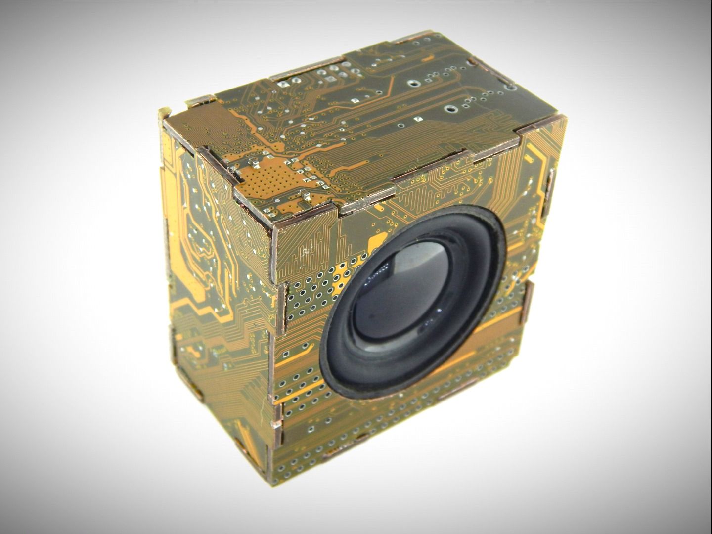 PCB Motherboard Speaker : 5 Steps (with Pictures) - Instructables