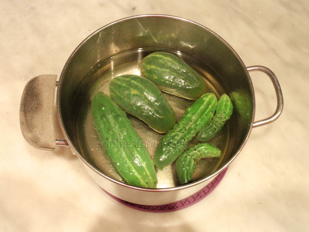 Sweet-Sour Gherkins : 4 Steps (with Pictures) - Instructables