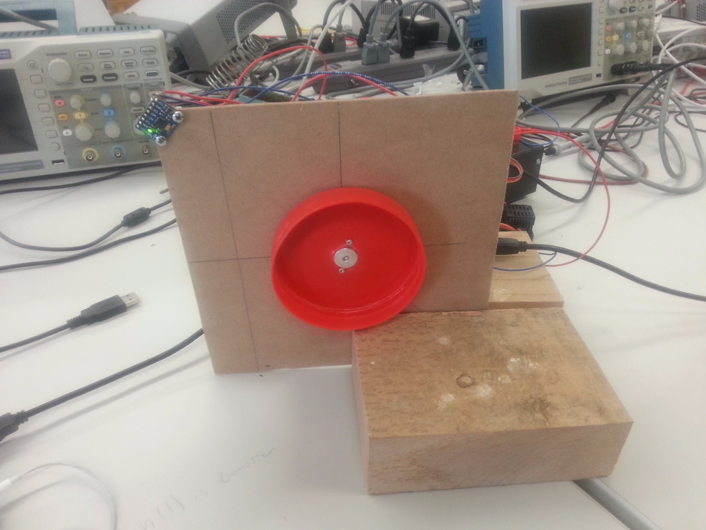 Inverted Pendulum Robot Using a Reaction Wheel : 6 Steps - Instructables