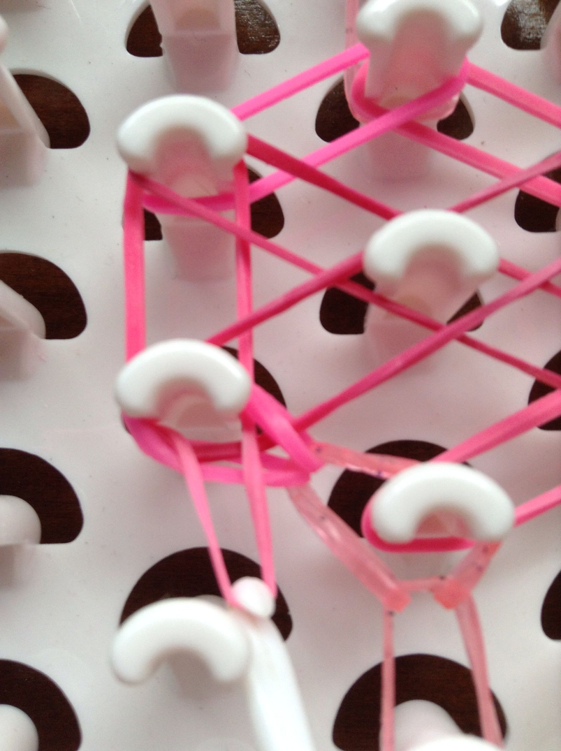 Rainbow Loom Rings : 15 Steps (with Pictures) - Instructables