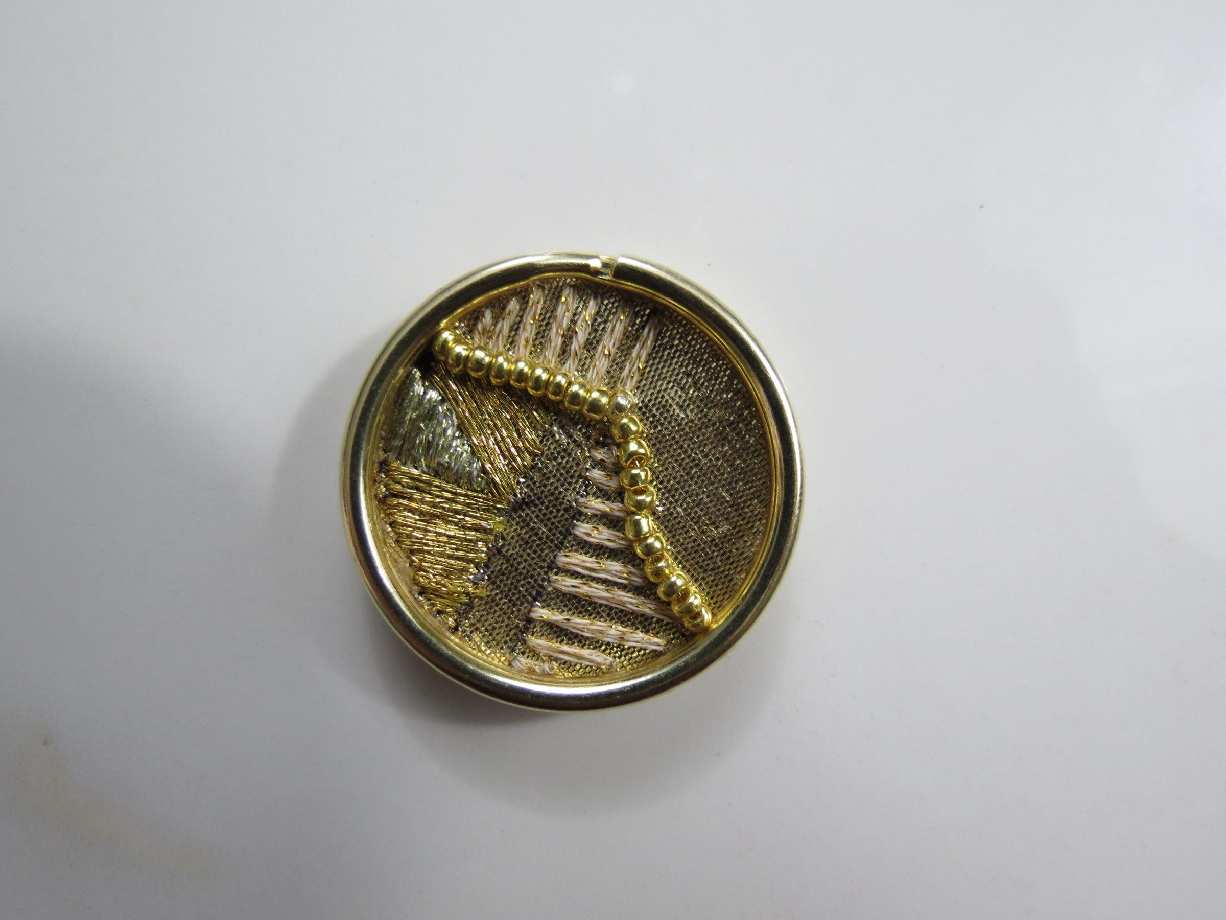 Abstract Embroidered Pendants : 7 Steps (with Pictures) - Instructables