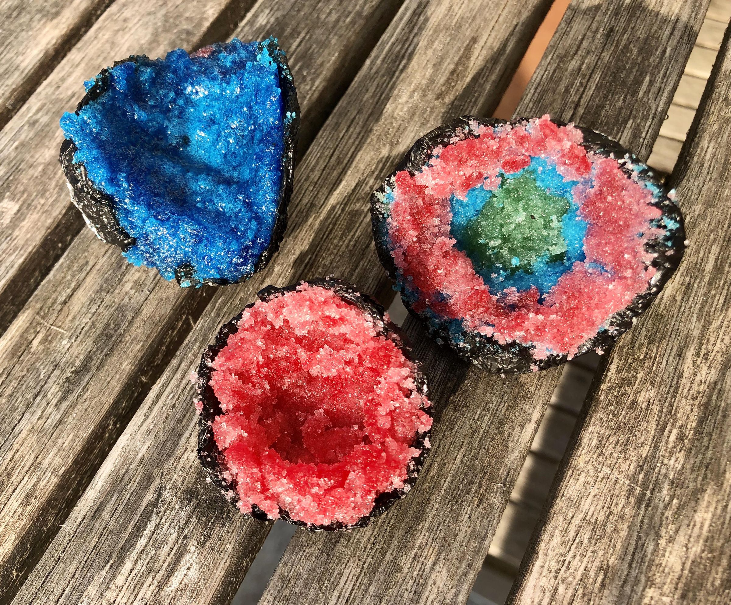 Sugar and Glue Crystals / Geodes : 5 Steps (with Pictures) - Instructables