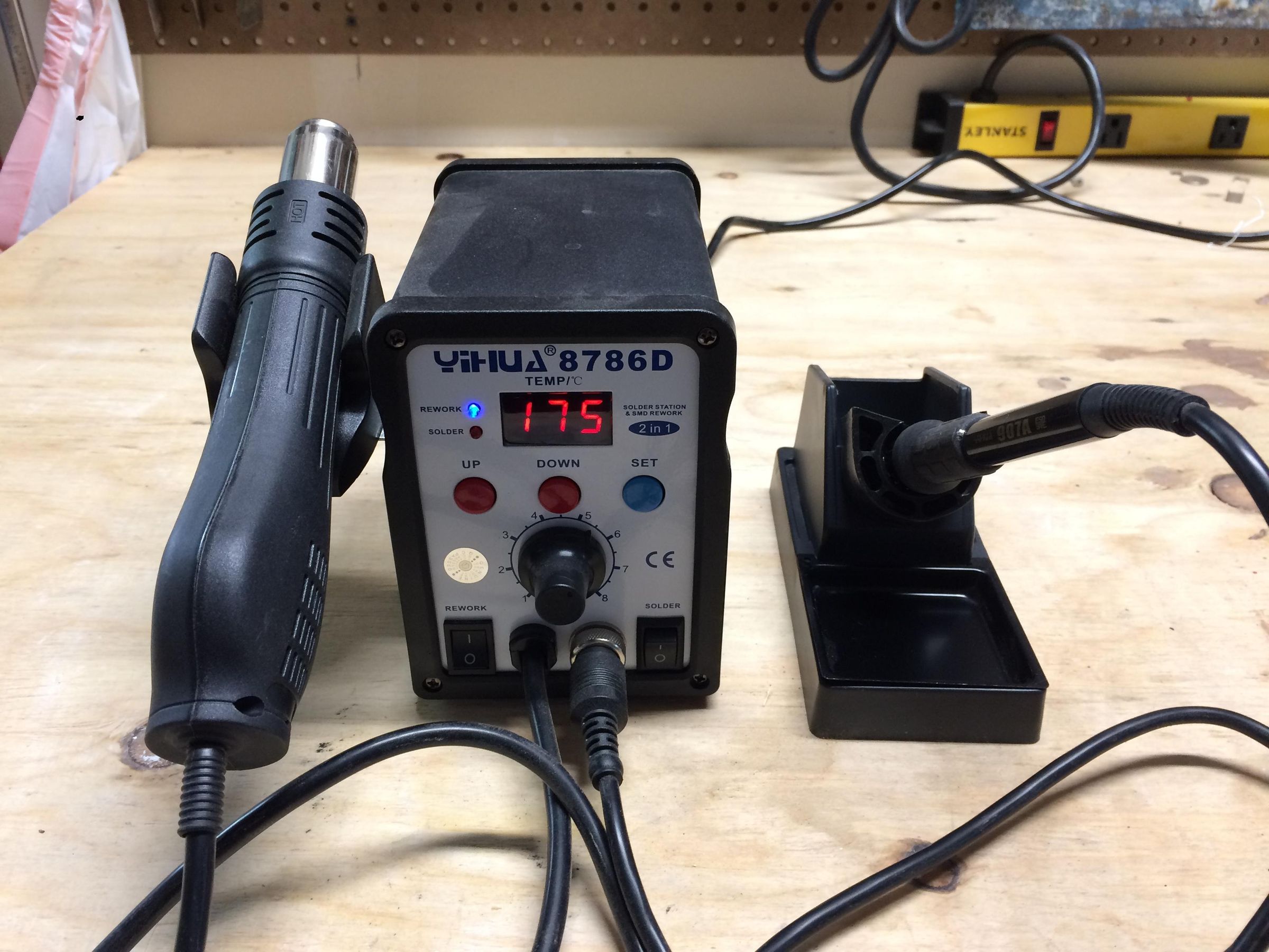 Battery Powered Raspberry Pi in Repurposed Laptop : 16 Steps (with ...