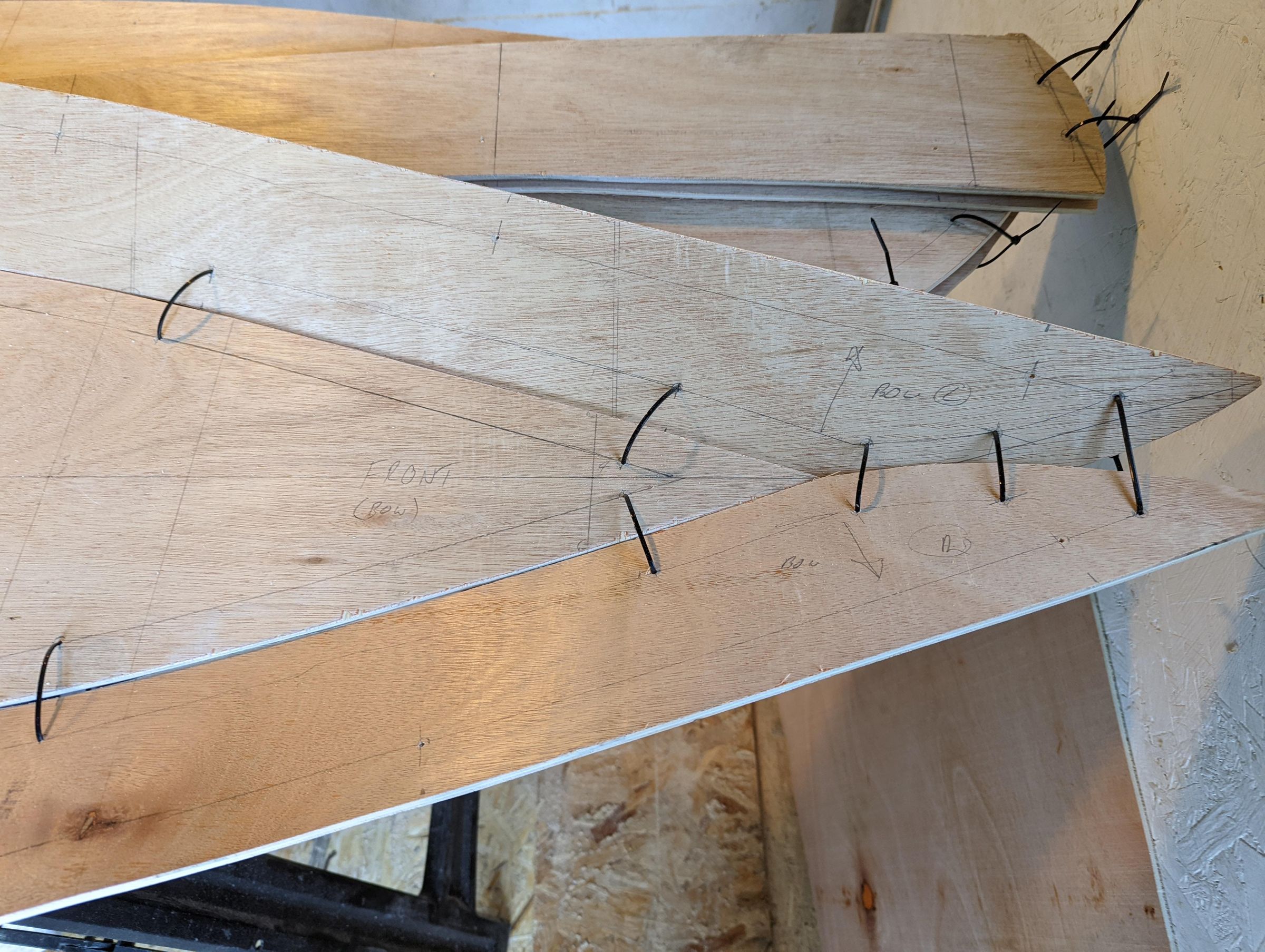 Stitch and Glue Canoe With Cedar Strip Top : 10 Steps (with Pictures ...