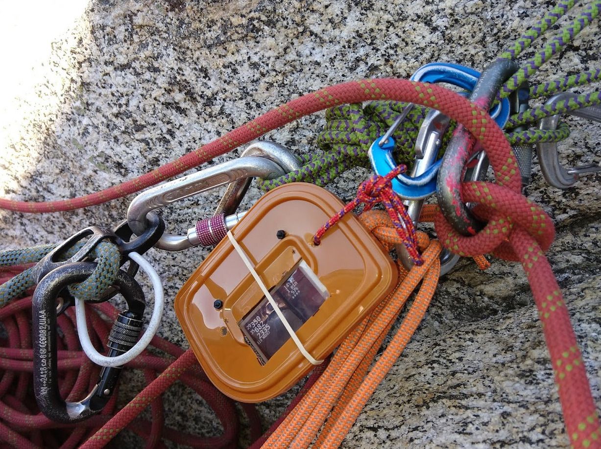 Handheld GPS With EInk Display : 6 Steps - Instructables