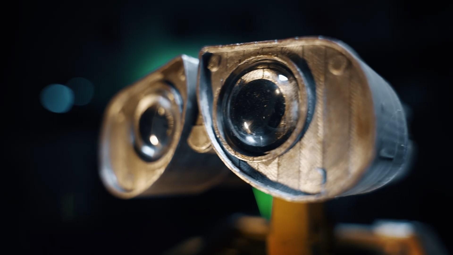 WALL-E Clock & Lamp : 24 Steps (with Pictures) - Instructables