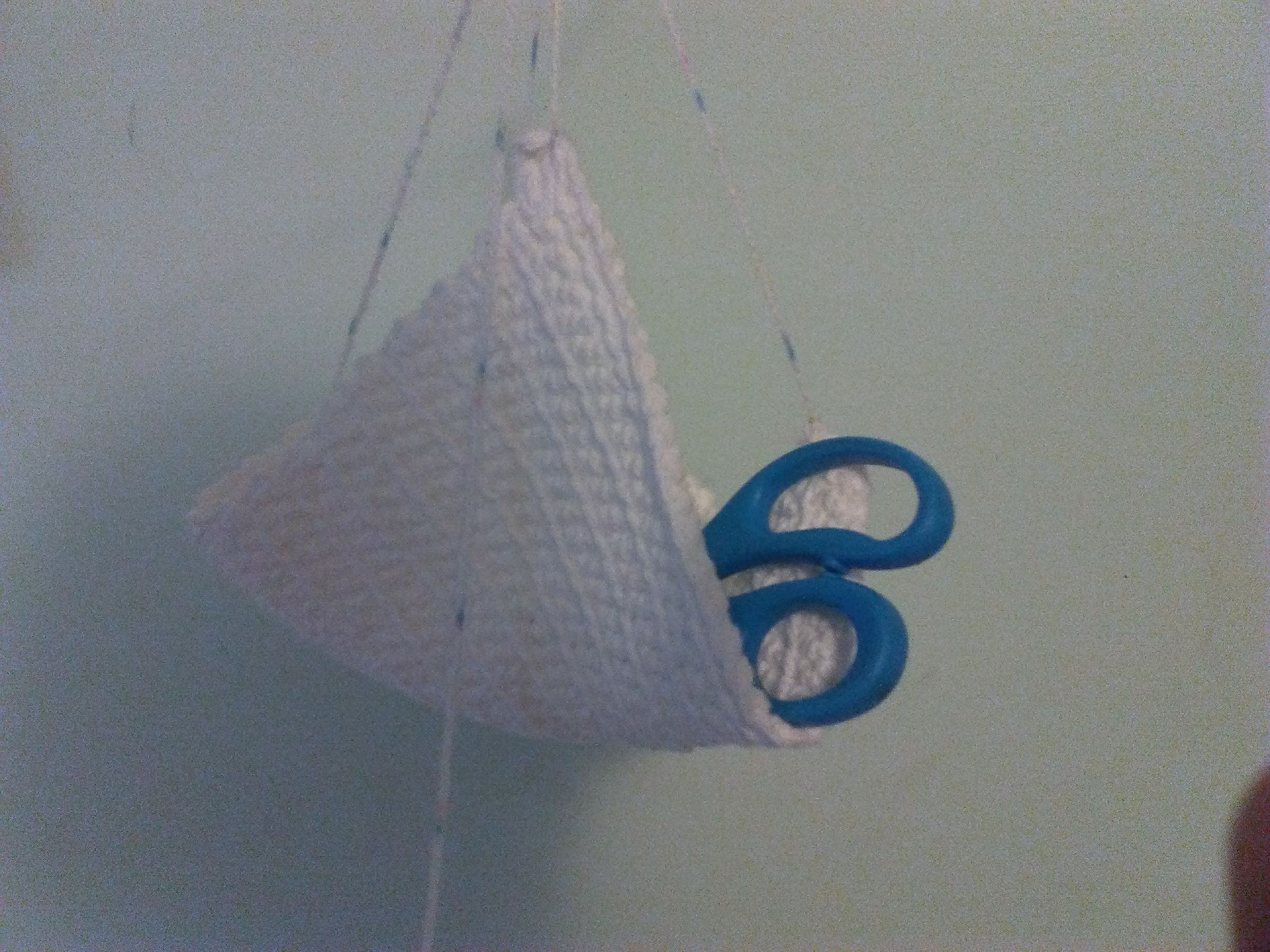 Object Zip-line! : 4 Steps - Instructables