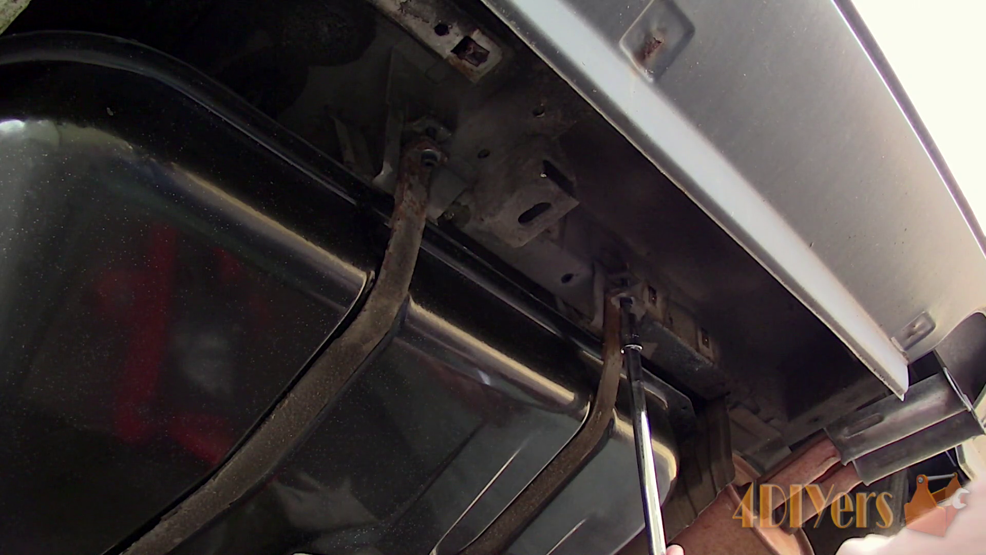 How to Repair a Leaking Metal Gas Tank Without Welding : 8 Steps ...
