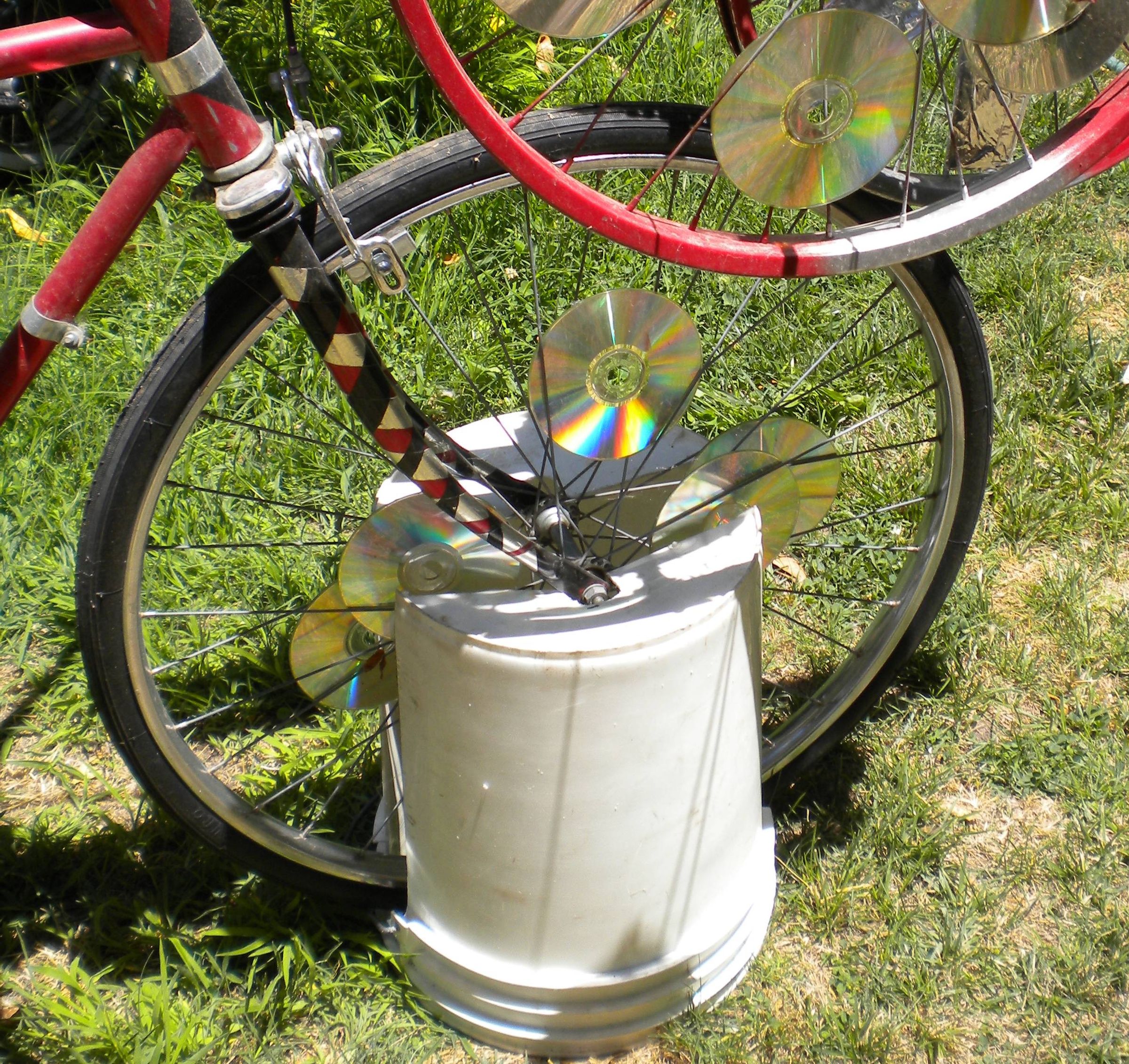 "BIKE BUCKET" - Bicycle Stand - Portable, Cheap, Lightweight : 3 Steps ...