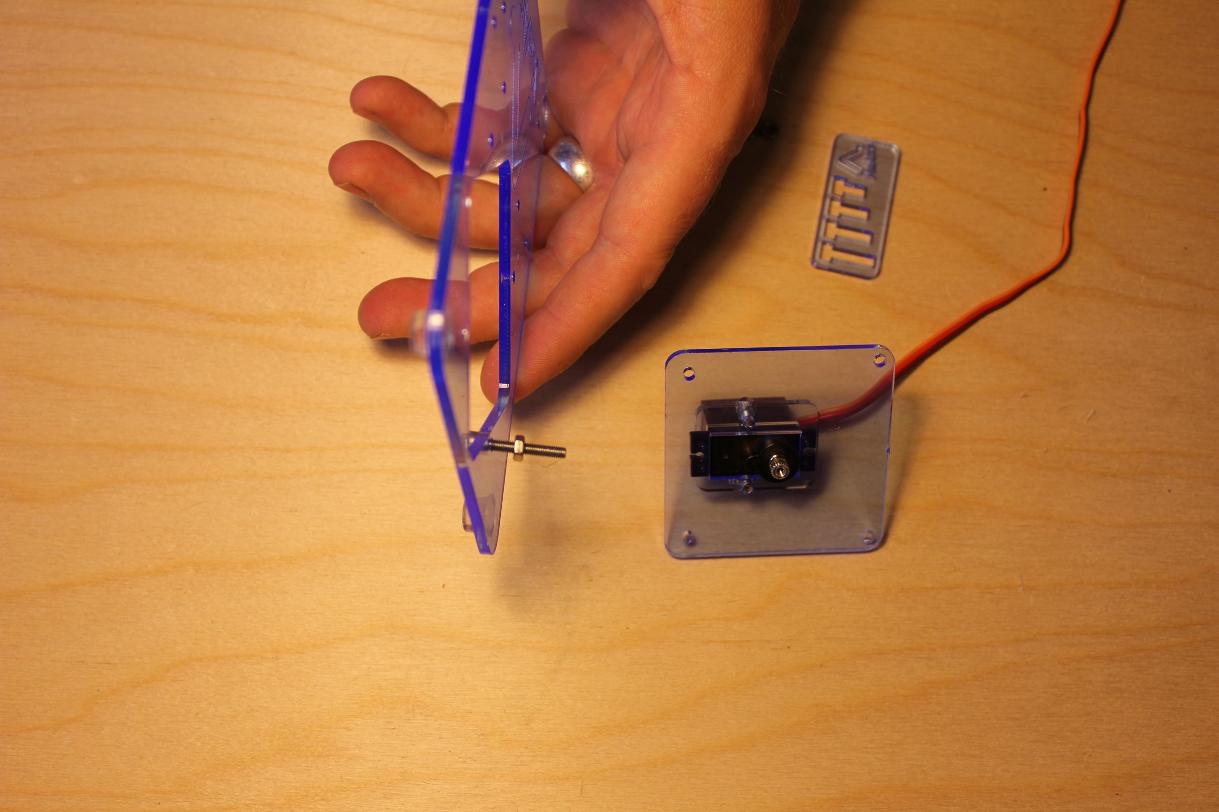 MeArm V1.1 - Tiny Open Source Robot Arm - Arduino, Raspberry Pi, Micro:bit Compatible : 18 Steps ...