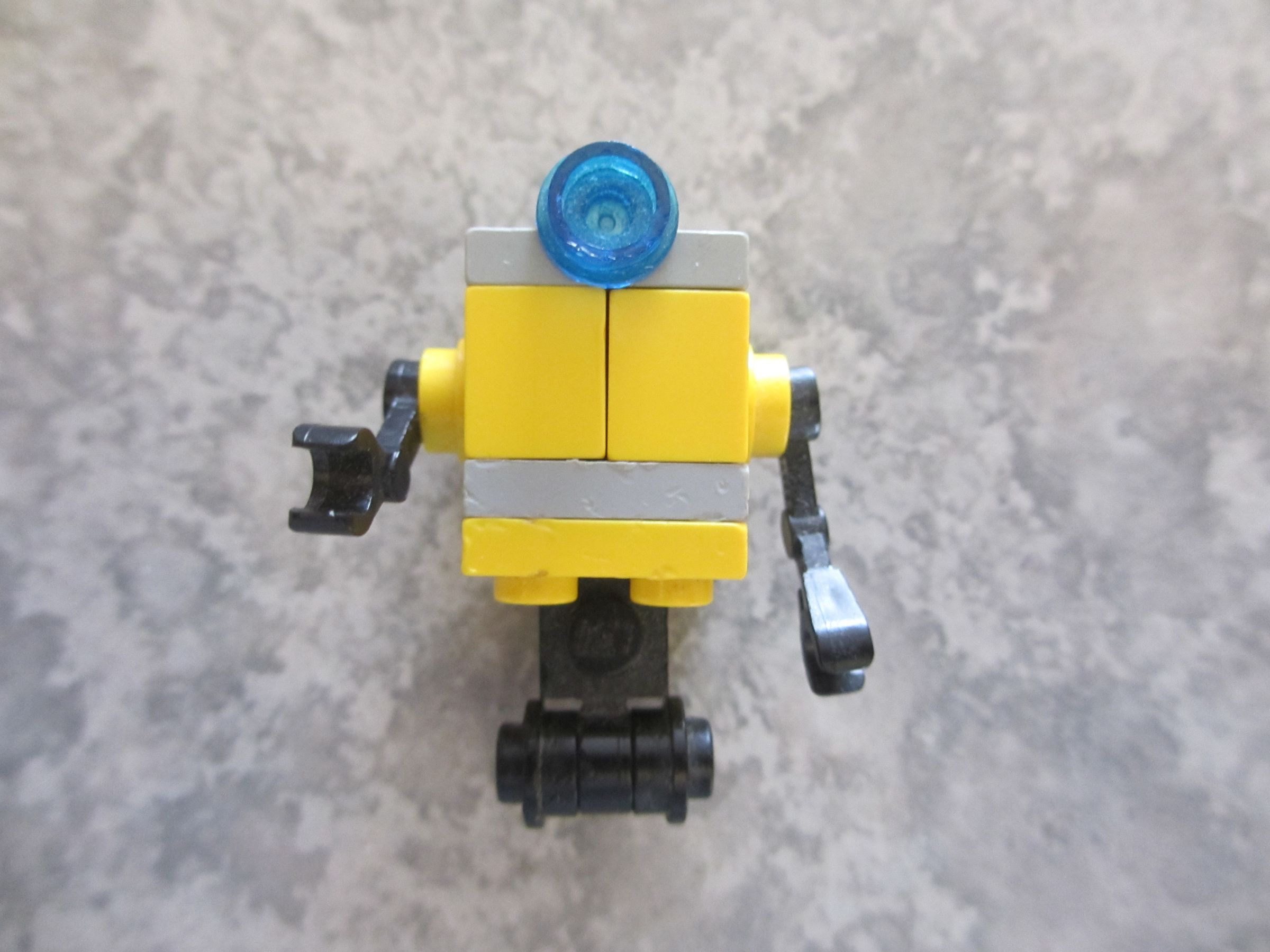 Lego Claptrap : 8 Steps - Instructables